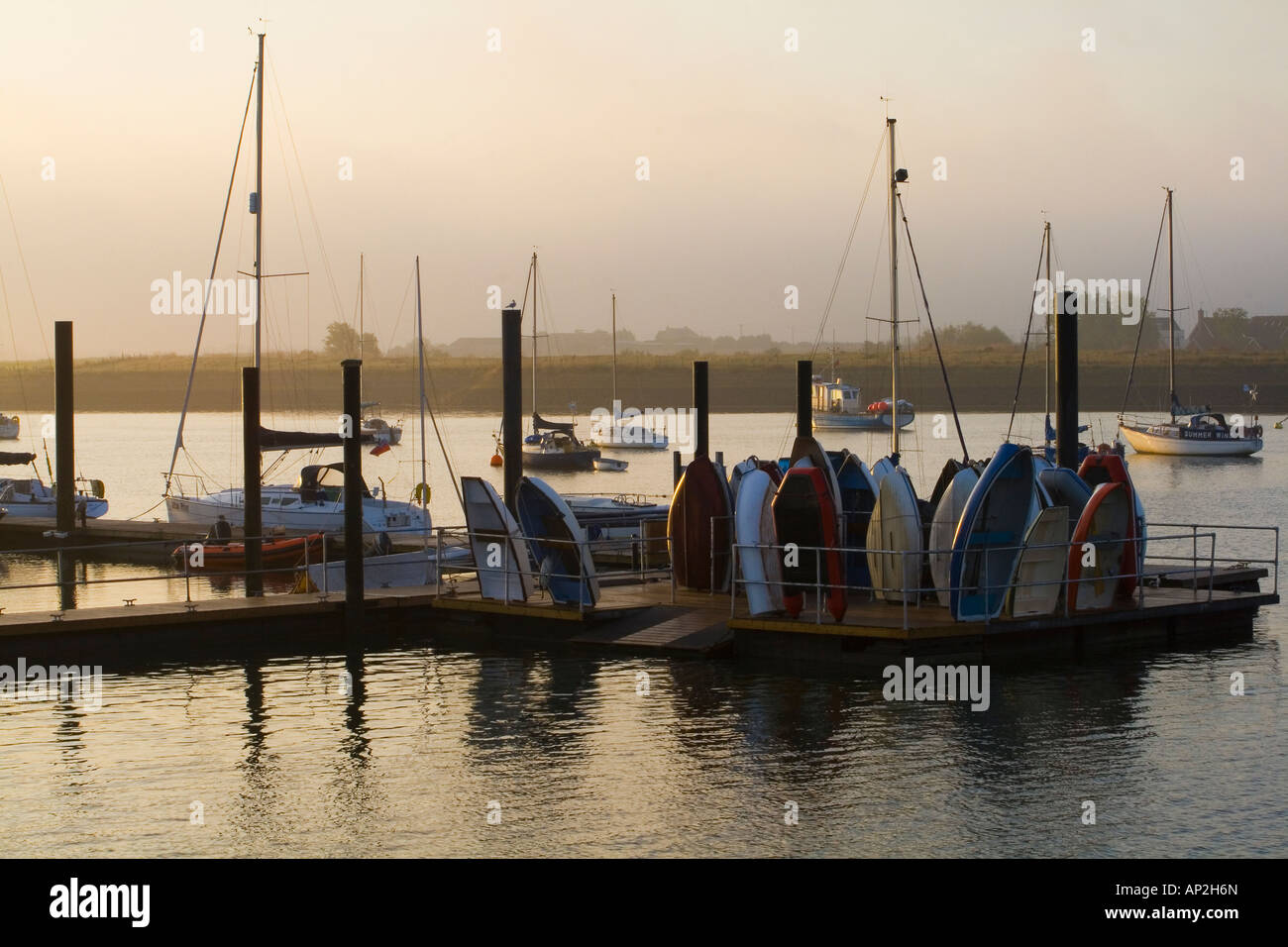 Boats on the river crouch hi-res stock photography and images - Alamy
