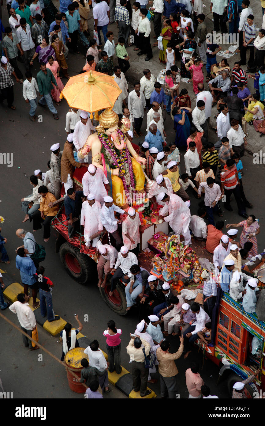Ganesh chaturthi mumbai, aerial view hi-res stock photography and ...