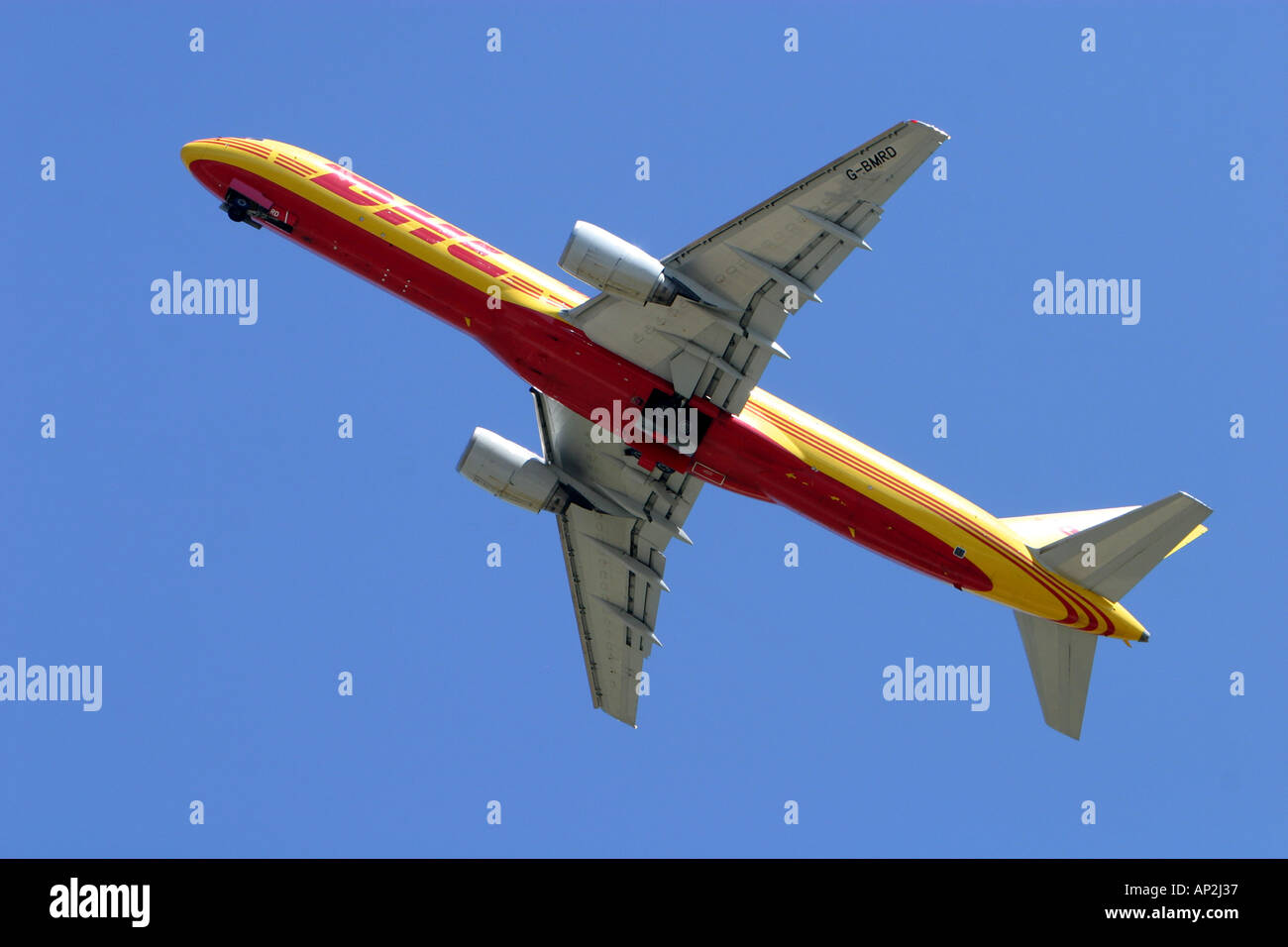 Dhl boeing 757 hi-res stock photography and images - Alamy