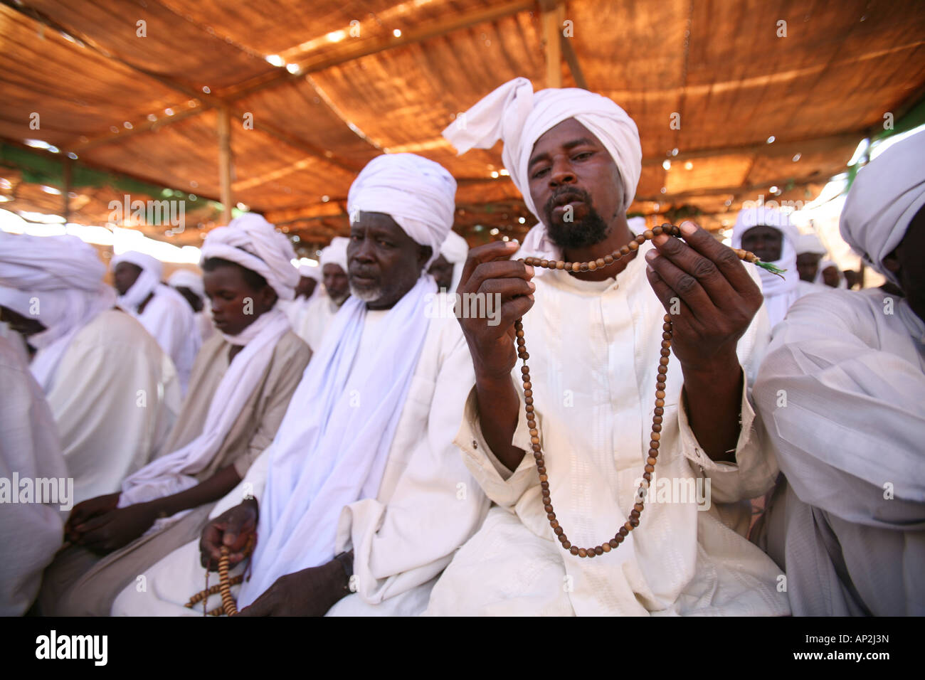 Mosque in Bahai refugee camp Stock Photo - Alamy