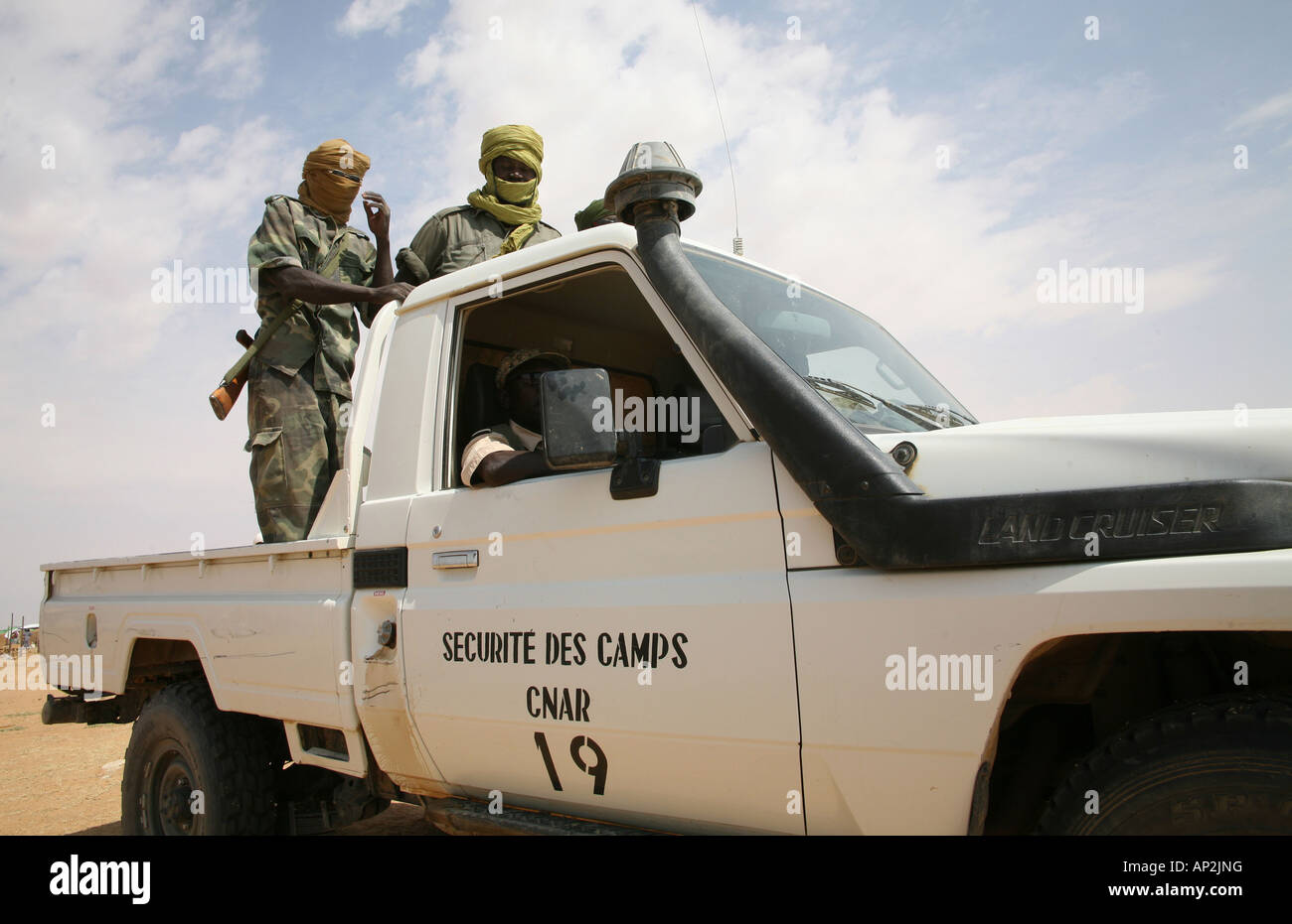 Chadian police provides security in the refugee camps in Chad to ...