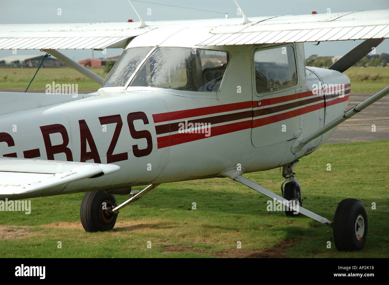 Cockpit cessna light aircraft hi-res stock photography and images - Alamy