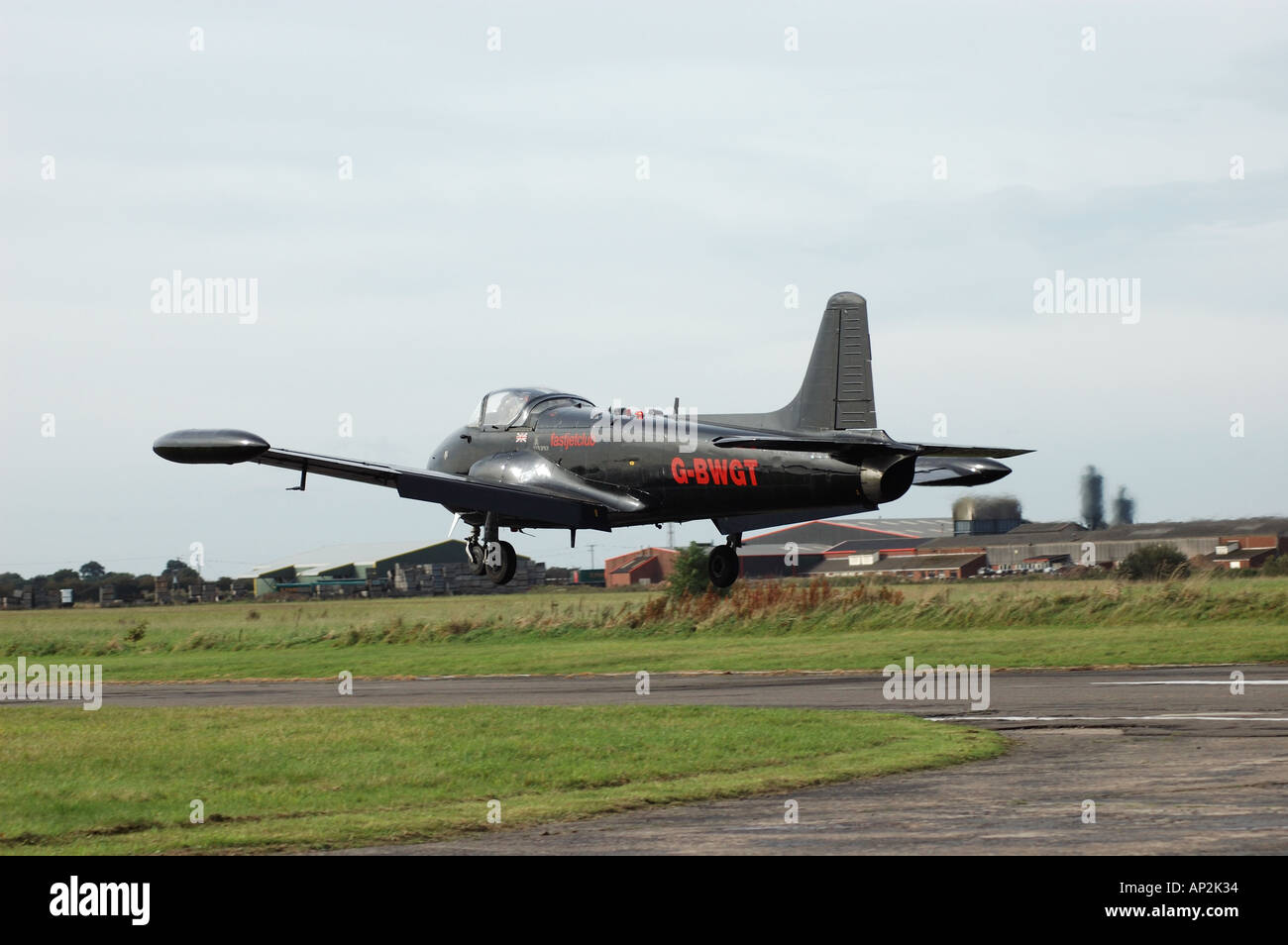 Jet engine heat haze hi-res stock photography and images - Alamy