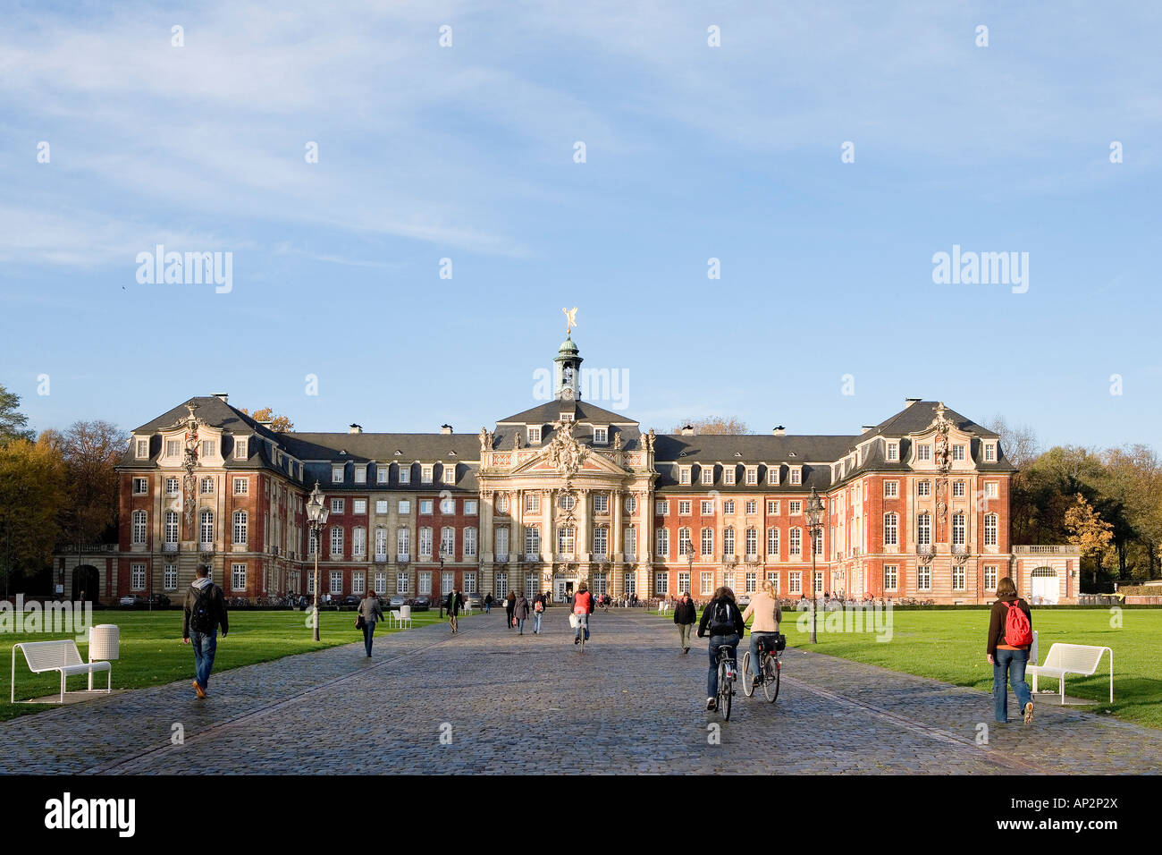 Castle, Muenster, North Rhine-Westphalia, Germany Stock Photo - Alamy