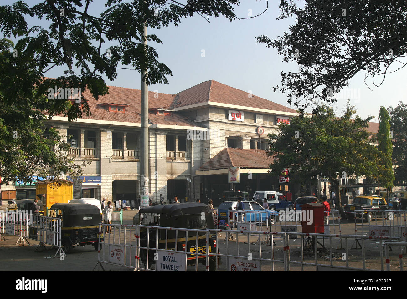 Pune railway hi-res stock photography and images - Alamy