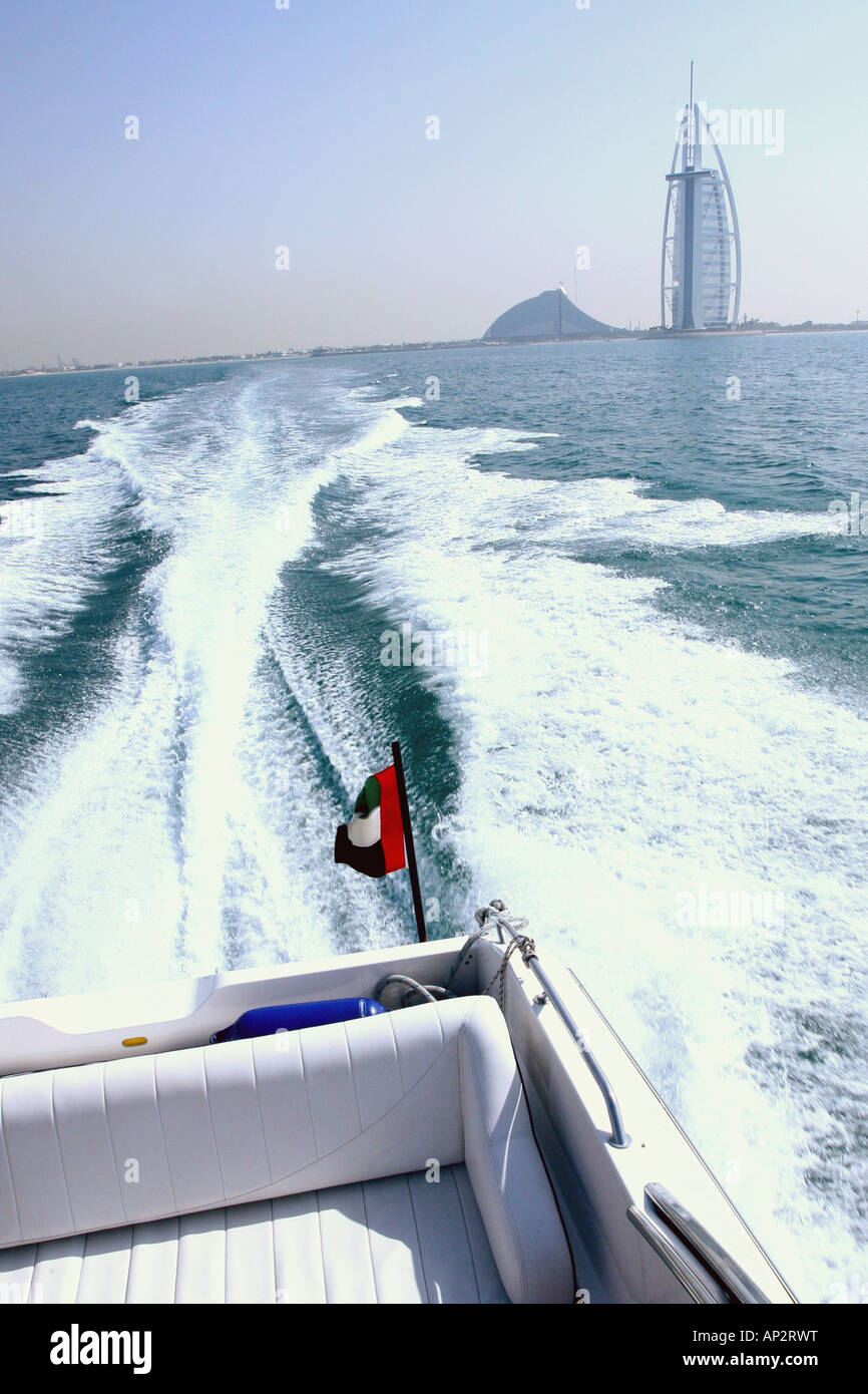 Dubai emirates traffic in front hi-res stock photography and images - Alamy