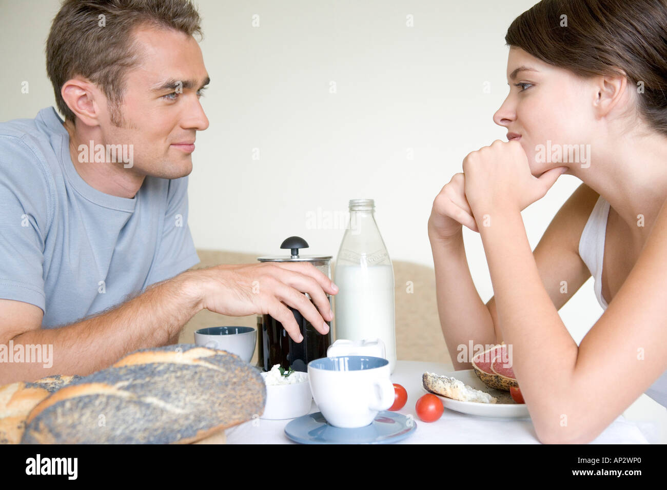 couple eating breakfast together Stock Photo - Alamy
