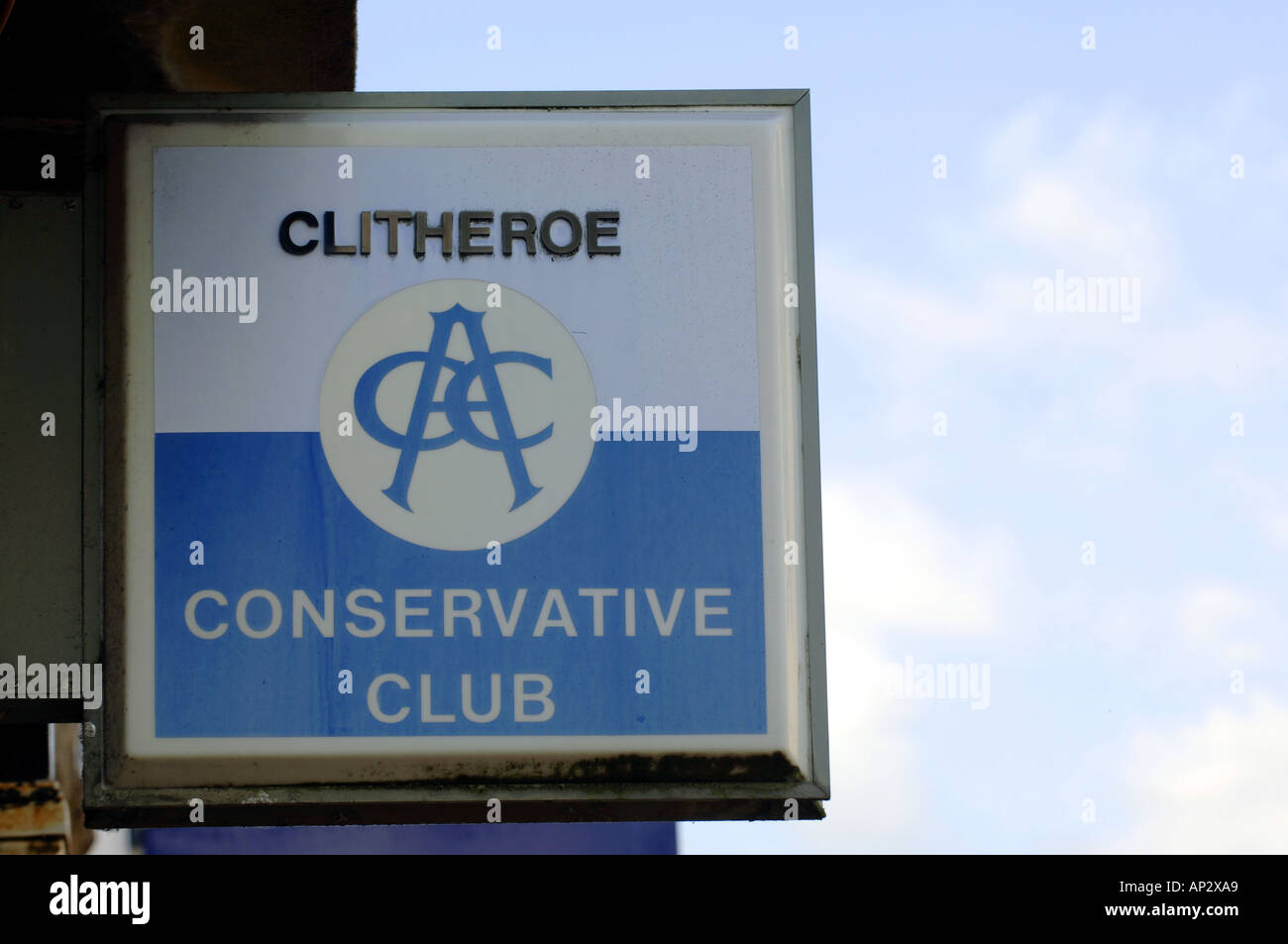 Conservative club sign hi-res stock photography and images - Alamy