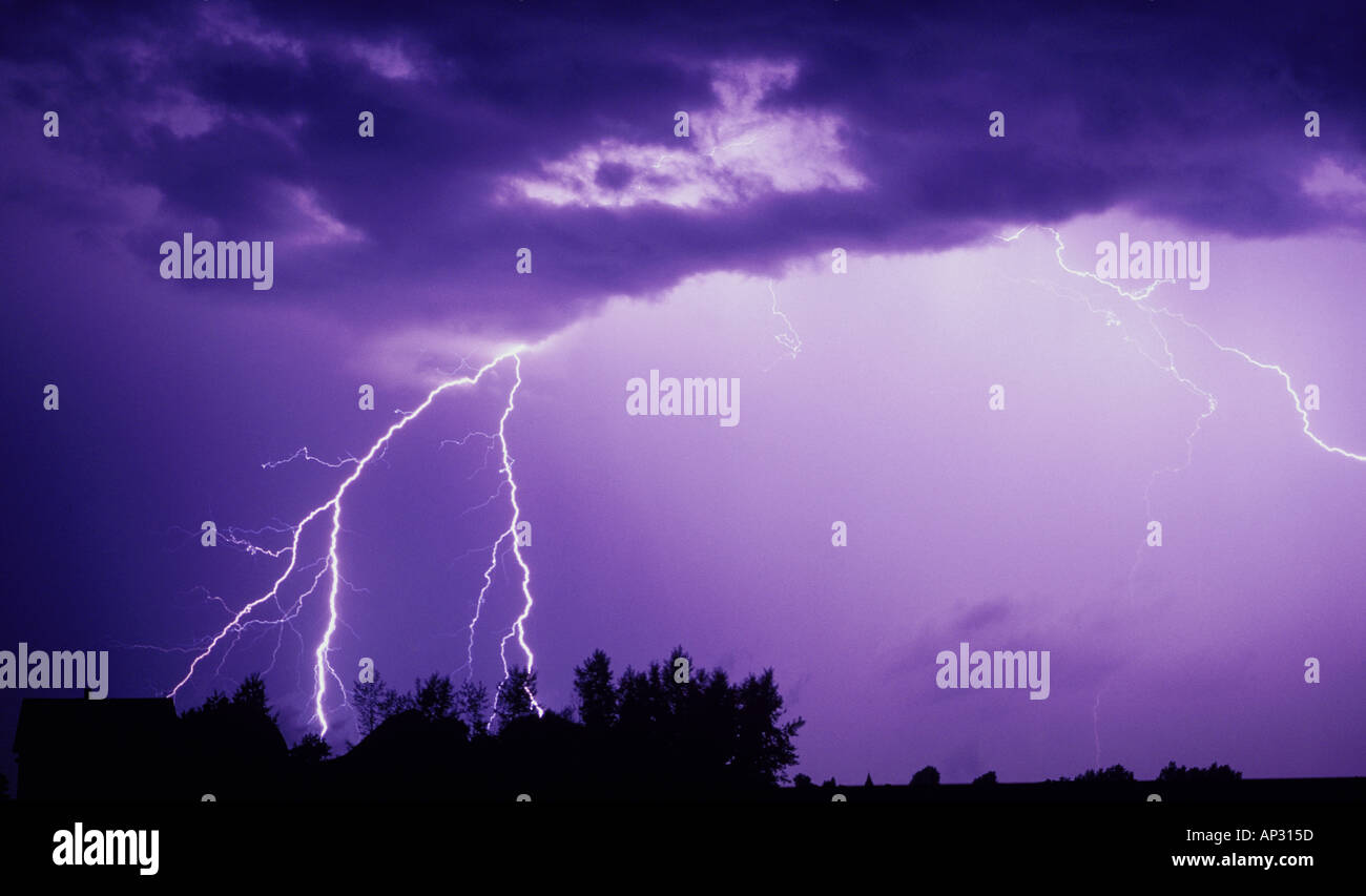 Thunderclouds flashes hi-res stock photography and images - Alamy