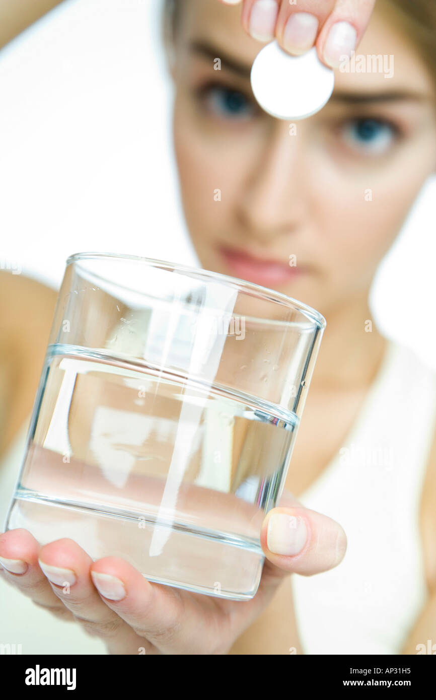 Aspirine water hi-res stock photography and images - Alamy