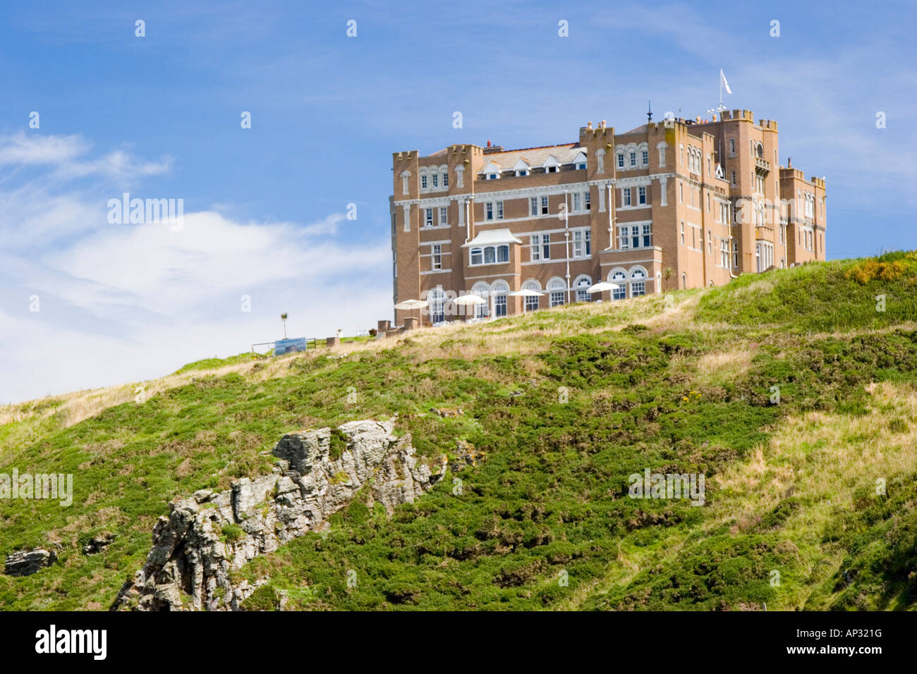 King arthur castle hotel tintagel hi-res stock photography and images ...