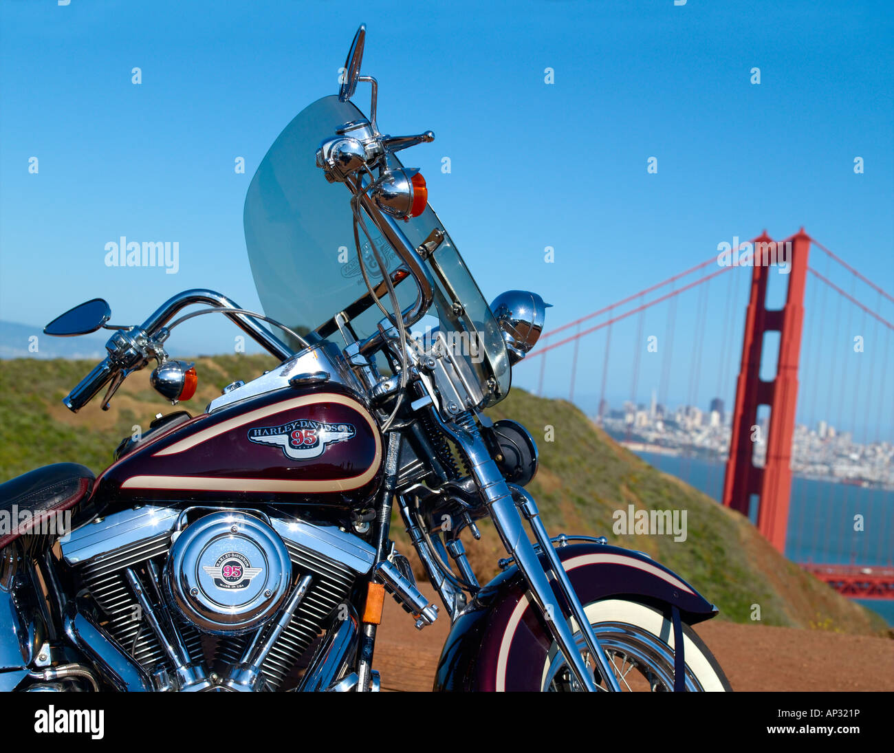 Motorcycle bay bridge hi-res stock photography and images - Alamy