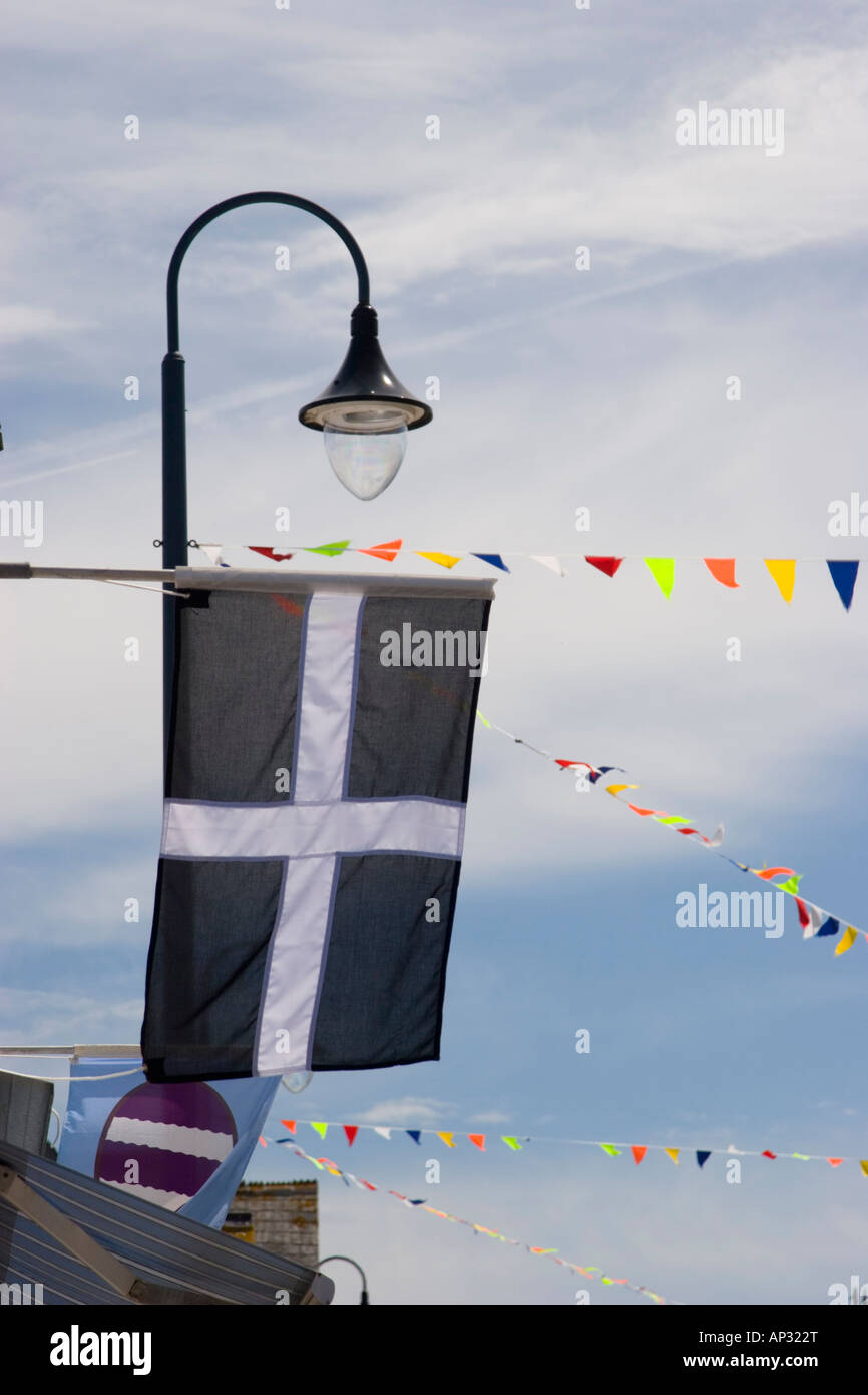 Cornish flag flying Stock Photo - Alamy