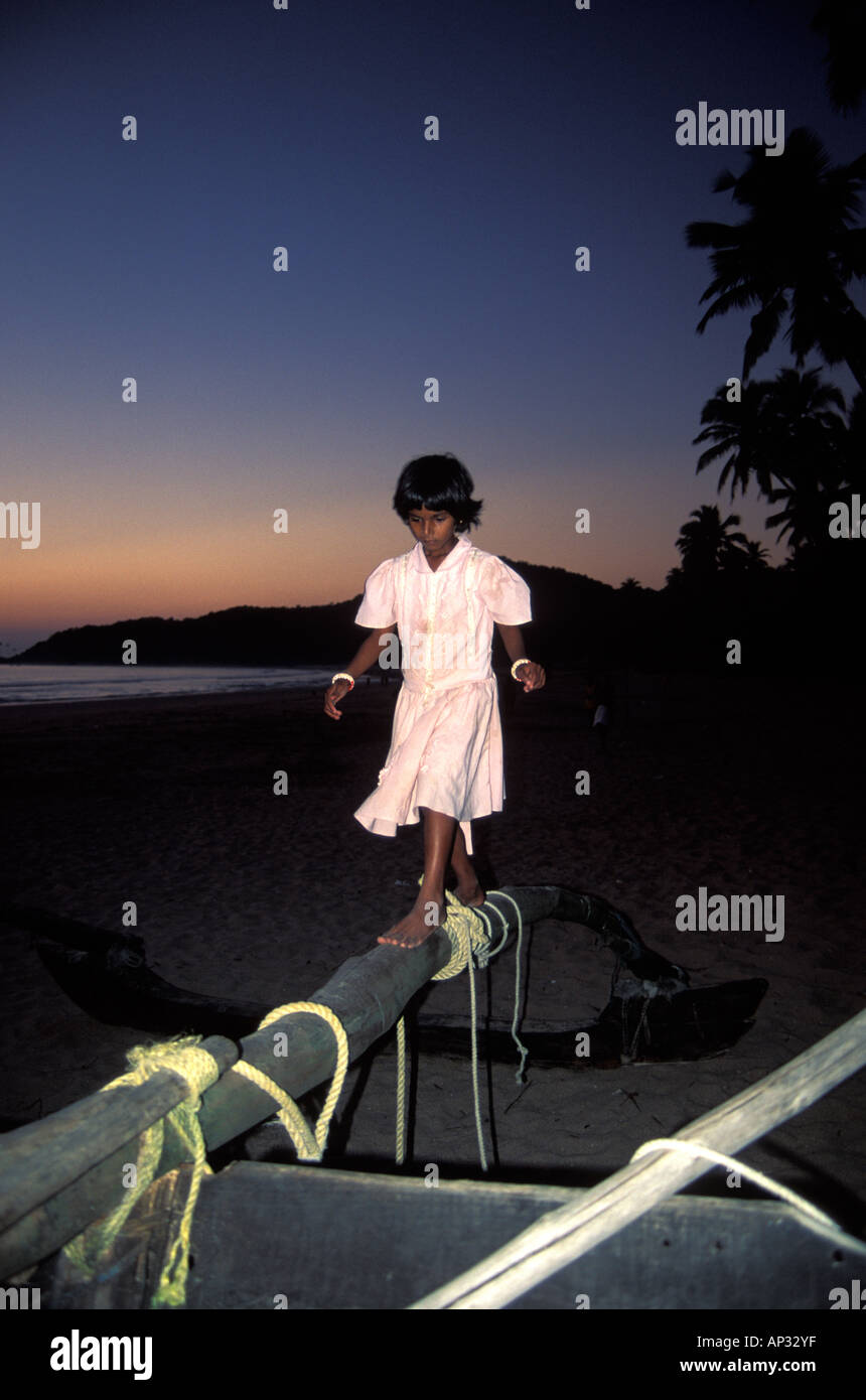 Walking plank boat hi-res stock photography and images - Alamy