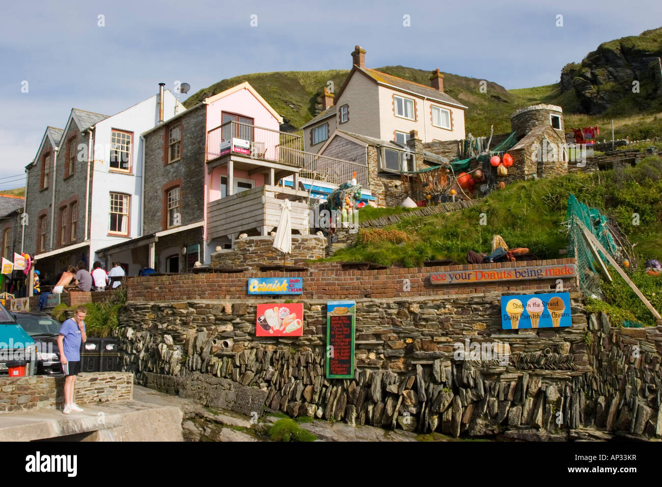 Seafront houses and shops in Trebarwith Strand north Cornwall Stock ...