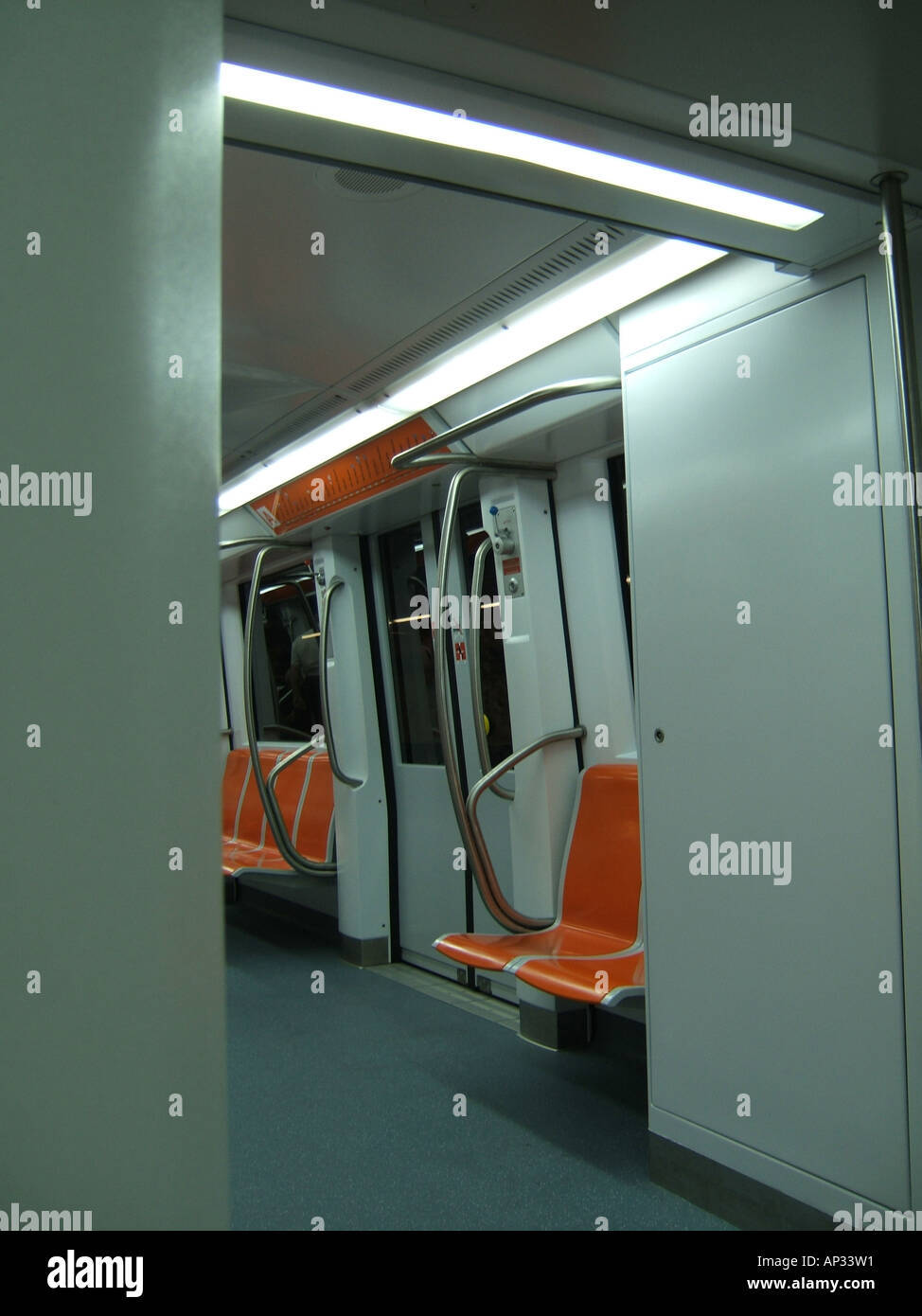 empty tube train carriage Stock Photo - Alamy