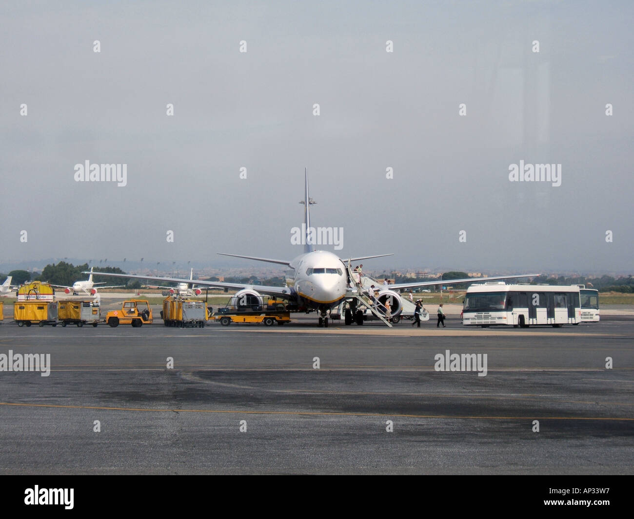 ryanair flight at ciampino airport in rome italy Stock Photo - Alamy