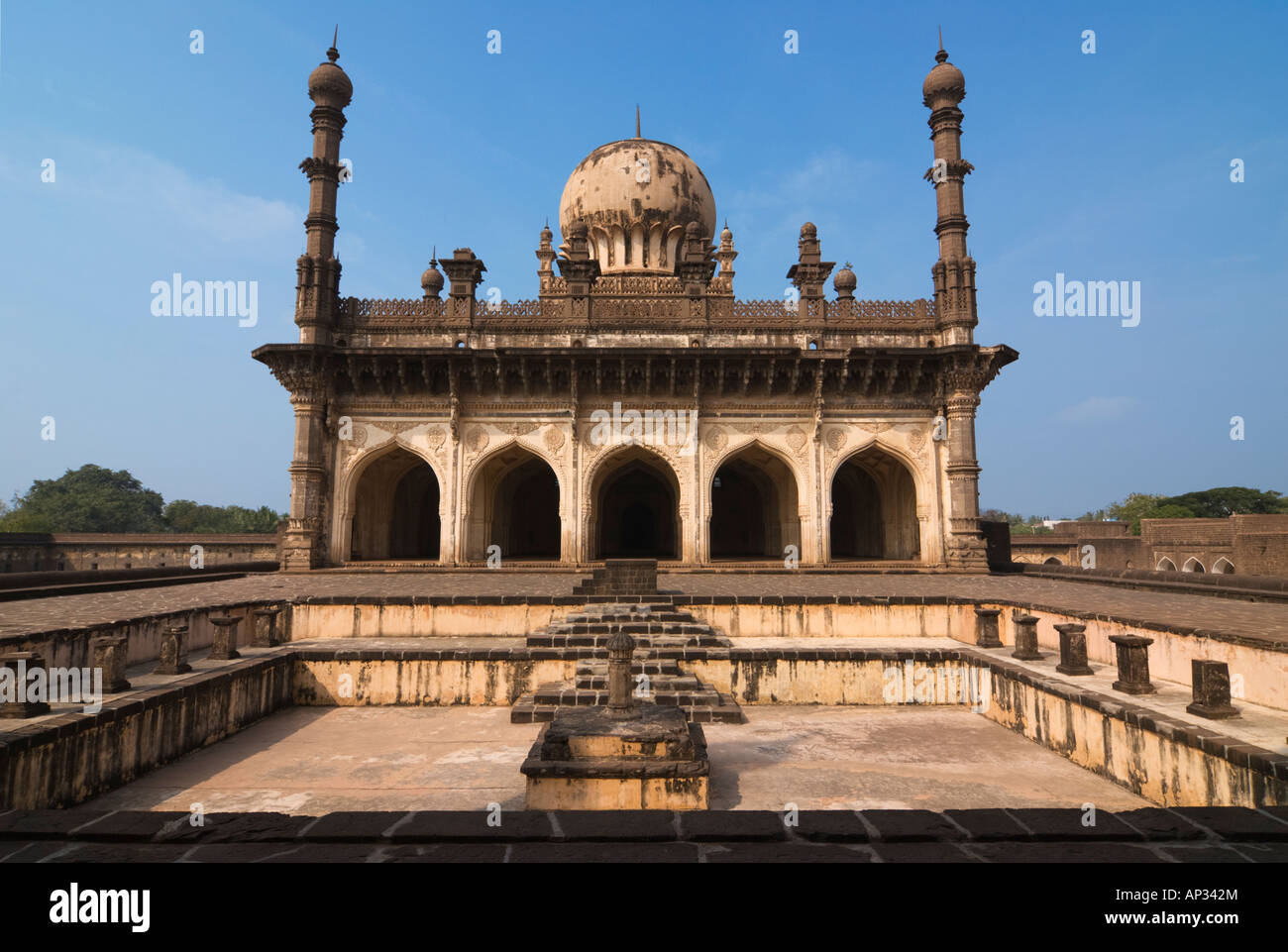 Ibrahim Roza Mausoleum Bijapur Karnataka India Stock Photo - Alamy