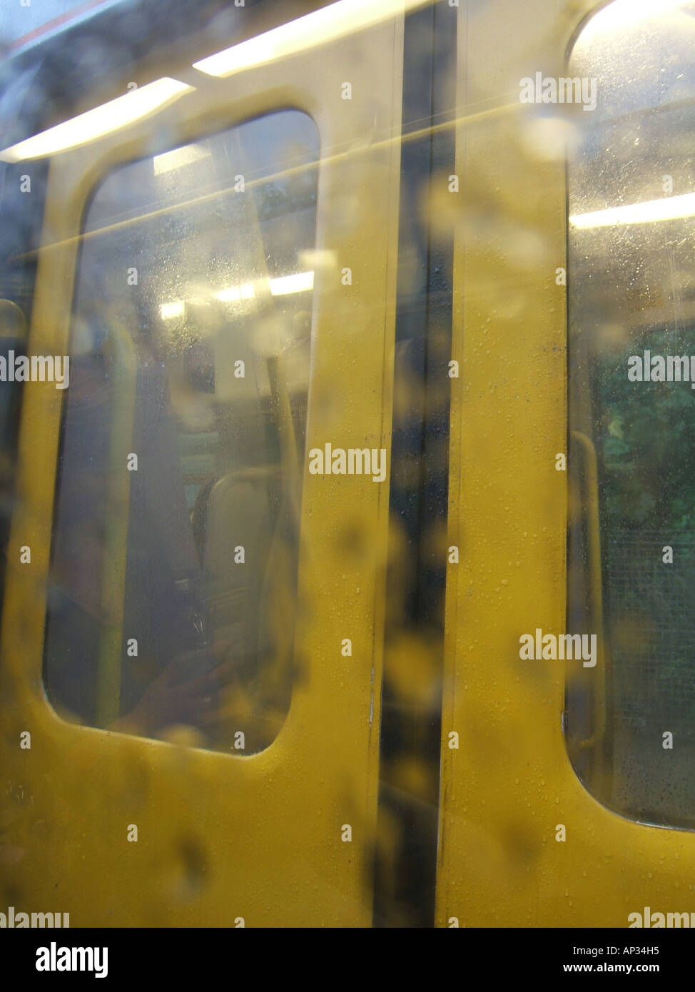 Wet railway carriage window hi-res stock photography and images - Alamy