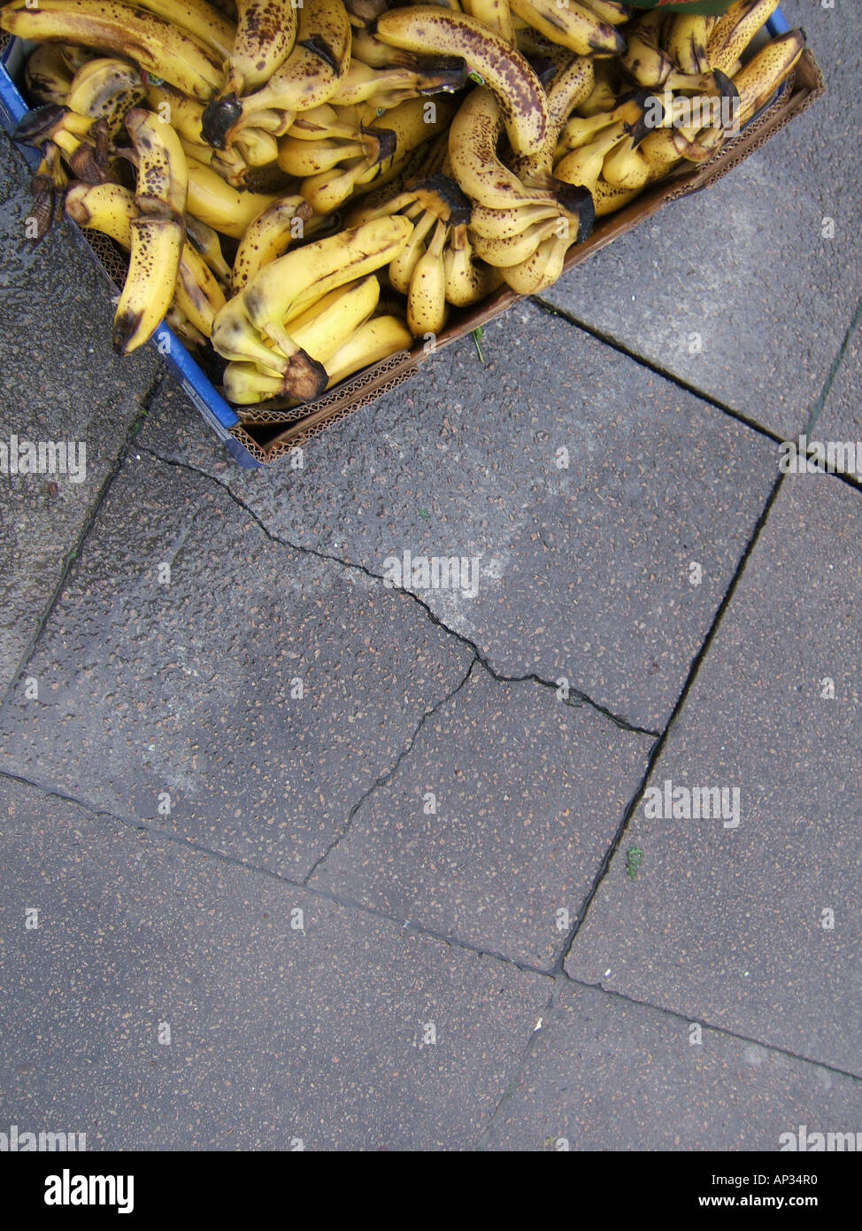 a case of rotten bananas on market stall Stock Photo - Alamy
