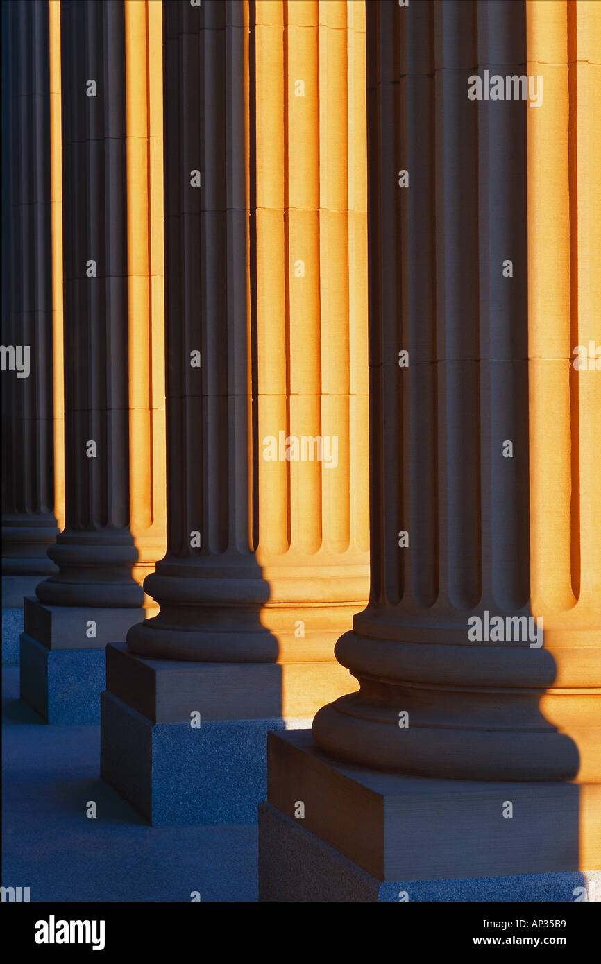 Shadowed columns hi-res stock photography and images - Alamy