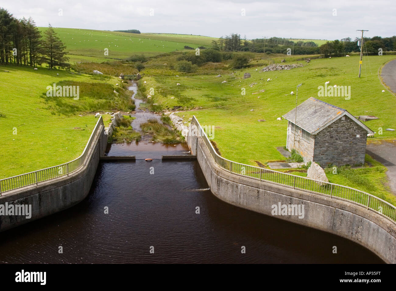 The Crowdy Reservoir in north Cornwall Stock Photo - Alamy