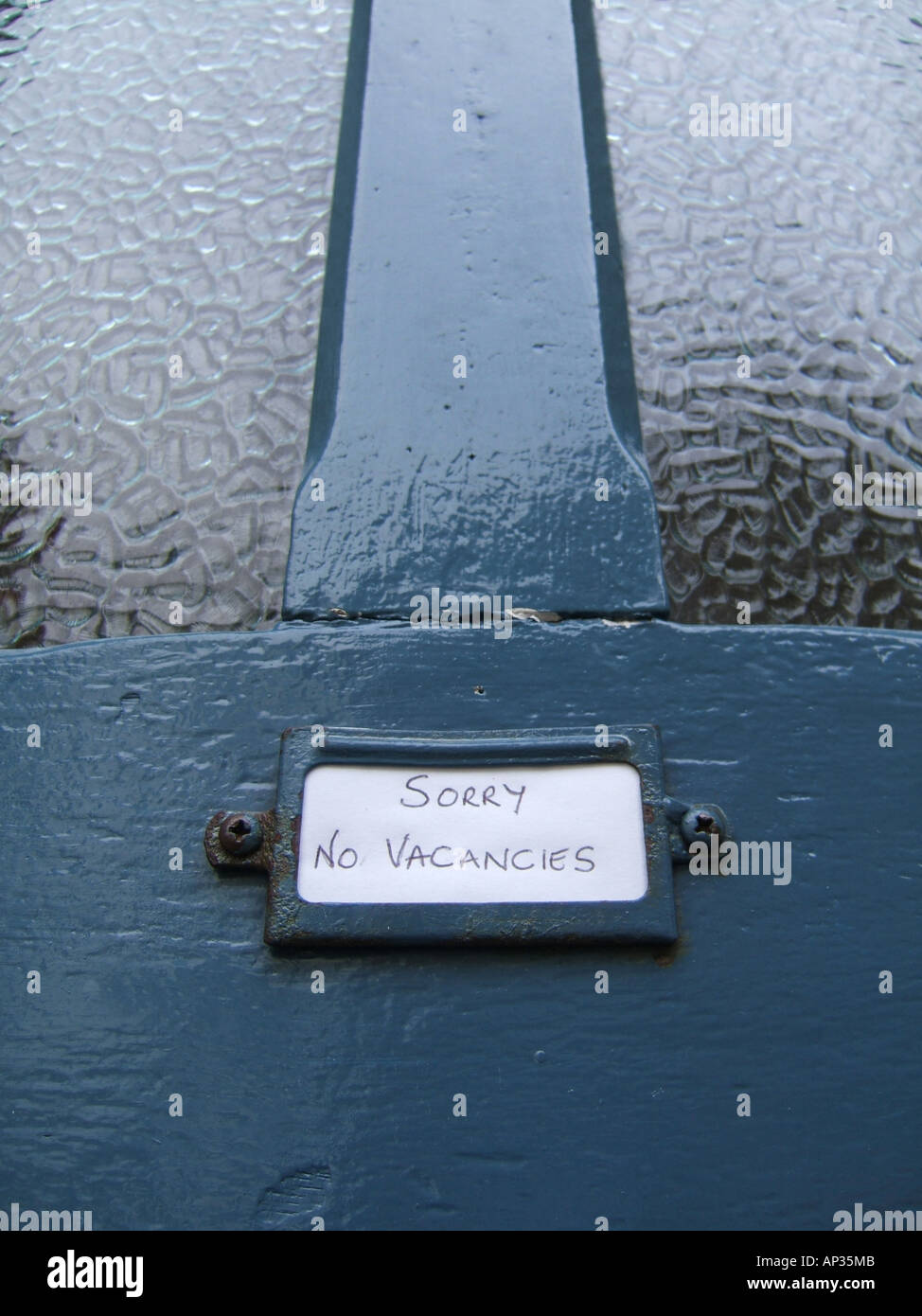 sorry no vacancies notice on hostel door Stock Photo - Alamy