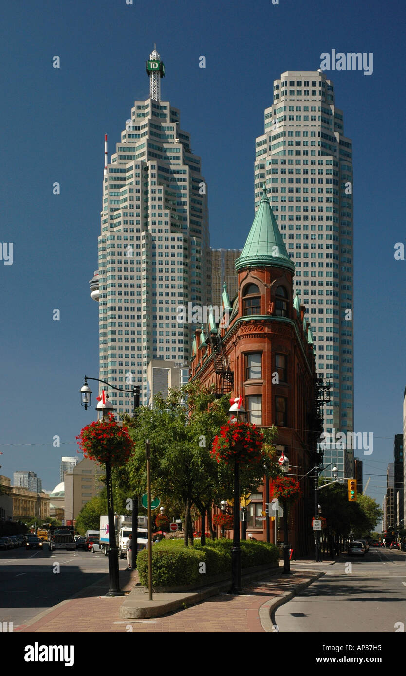 Toronto's Flatiron building on Front Street Stock Photo - Alamy