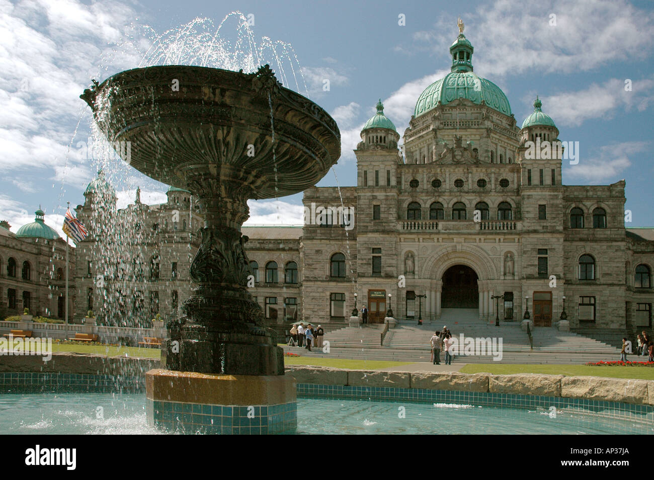 Victoria capital of bc parliament buildings hi-res stock photography ...