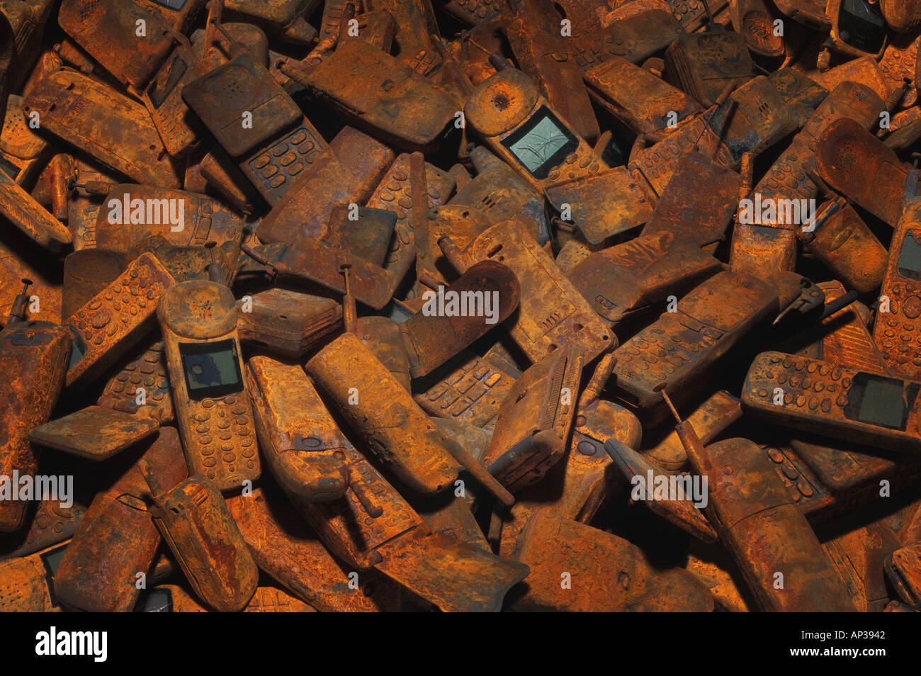Discarded mobile phones hi-res stock photography and images - Alamy