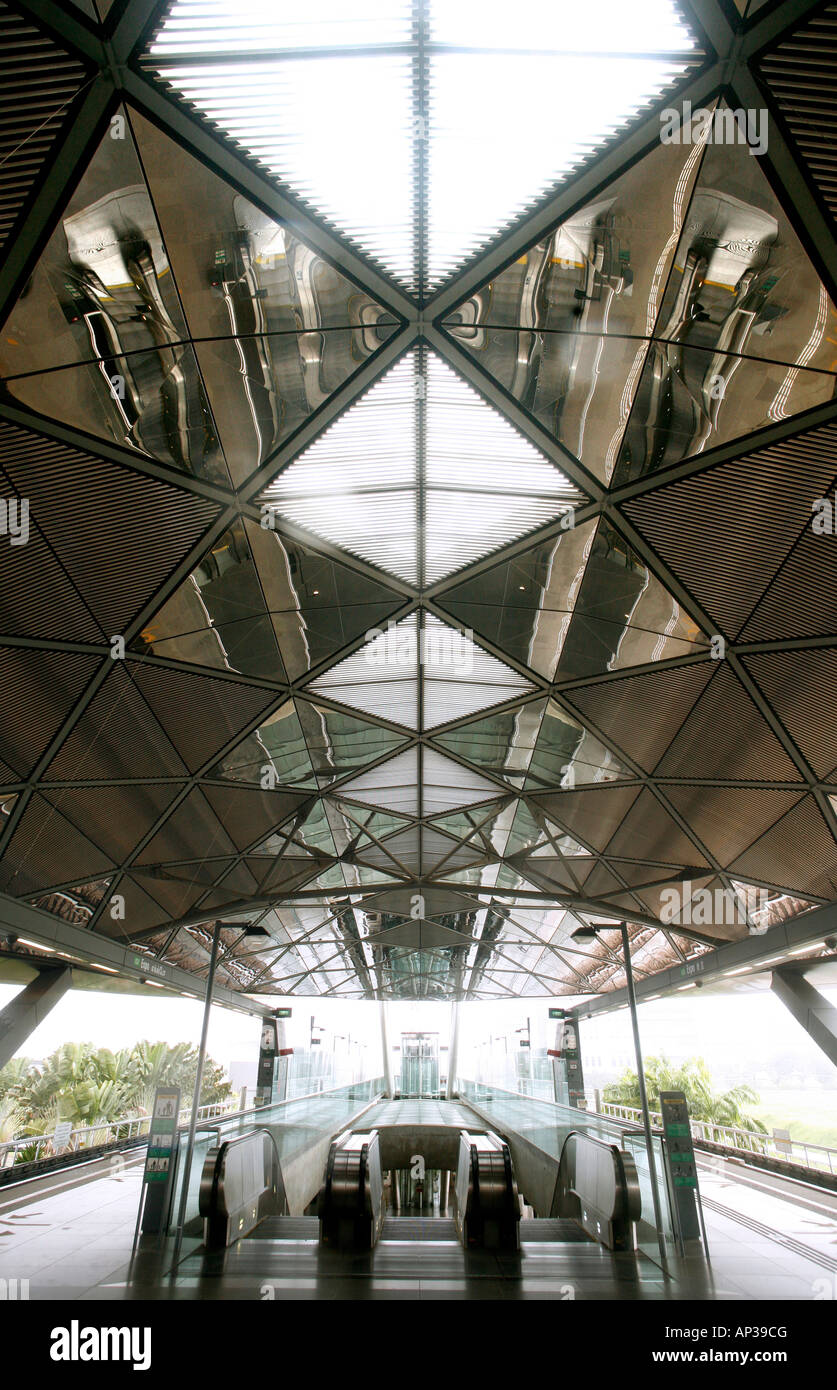 Platform, Expo MRT, Singapore Stock Photo - Alamy