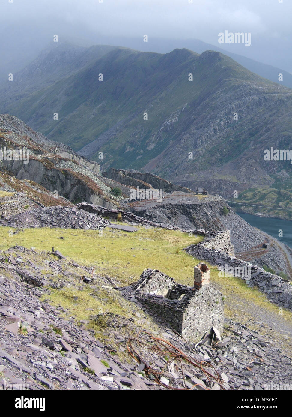 disused dinorwic slate quarry, snowdonia, wales Stock Photo - Alamy