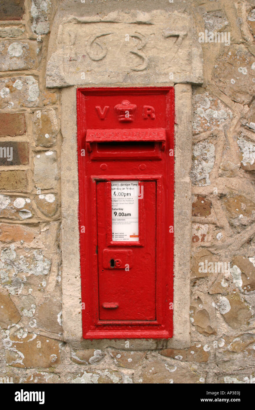 Vr post box hi-res stock photography and images - Alamy