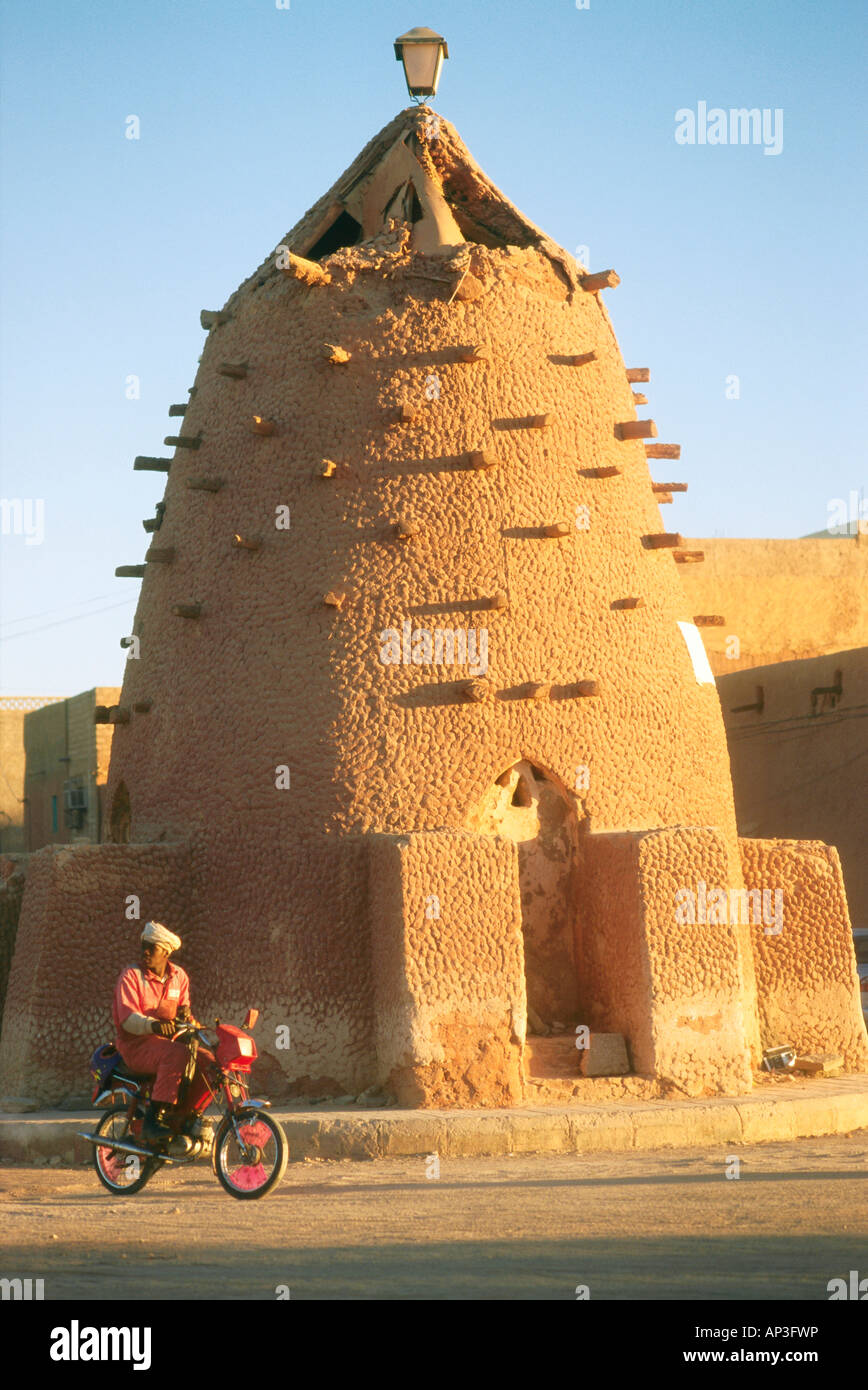 Timimoun people hi-res stock photography and images - Alamy