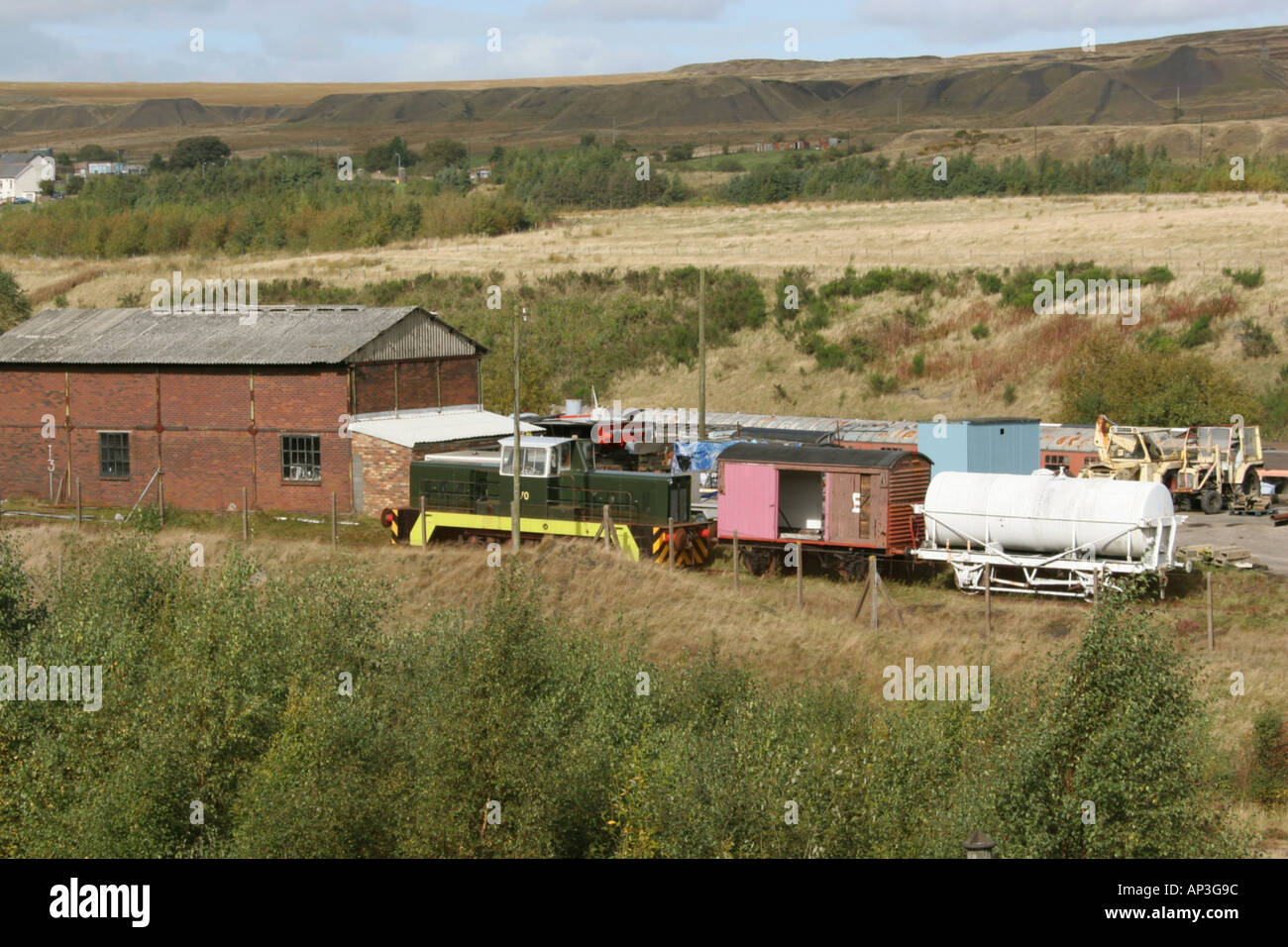 Pontypool railway station hi-res stock photography and images - Alamy