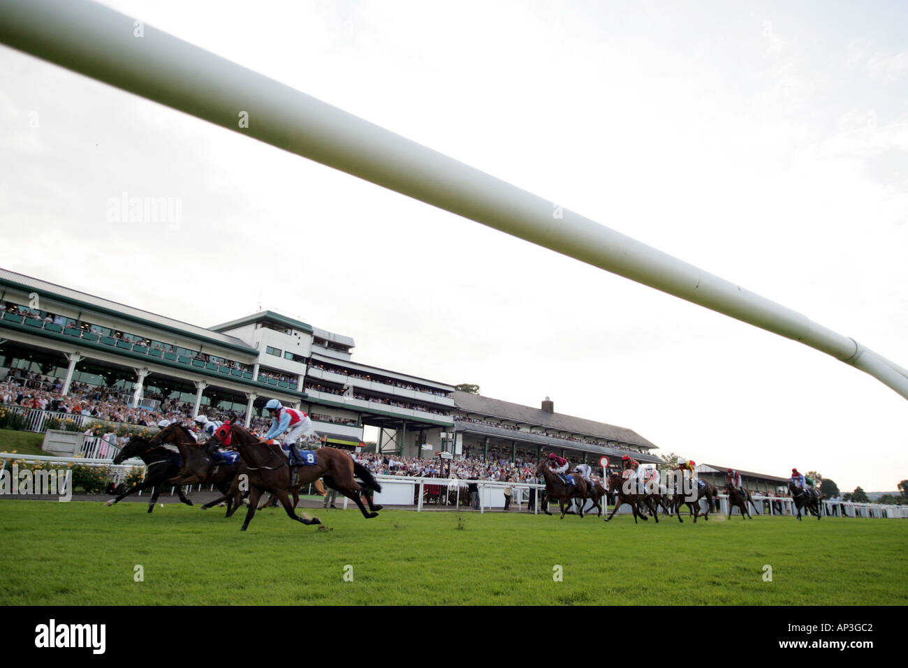 Chepstow racecourse hi-res stock photography and images - Alamy