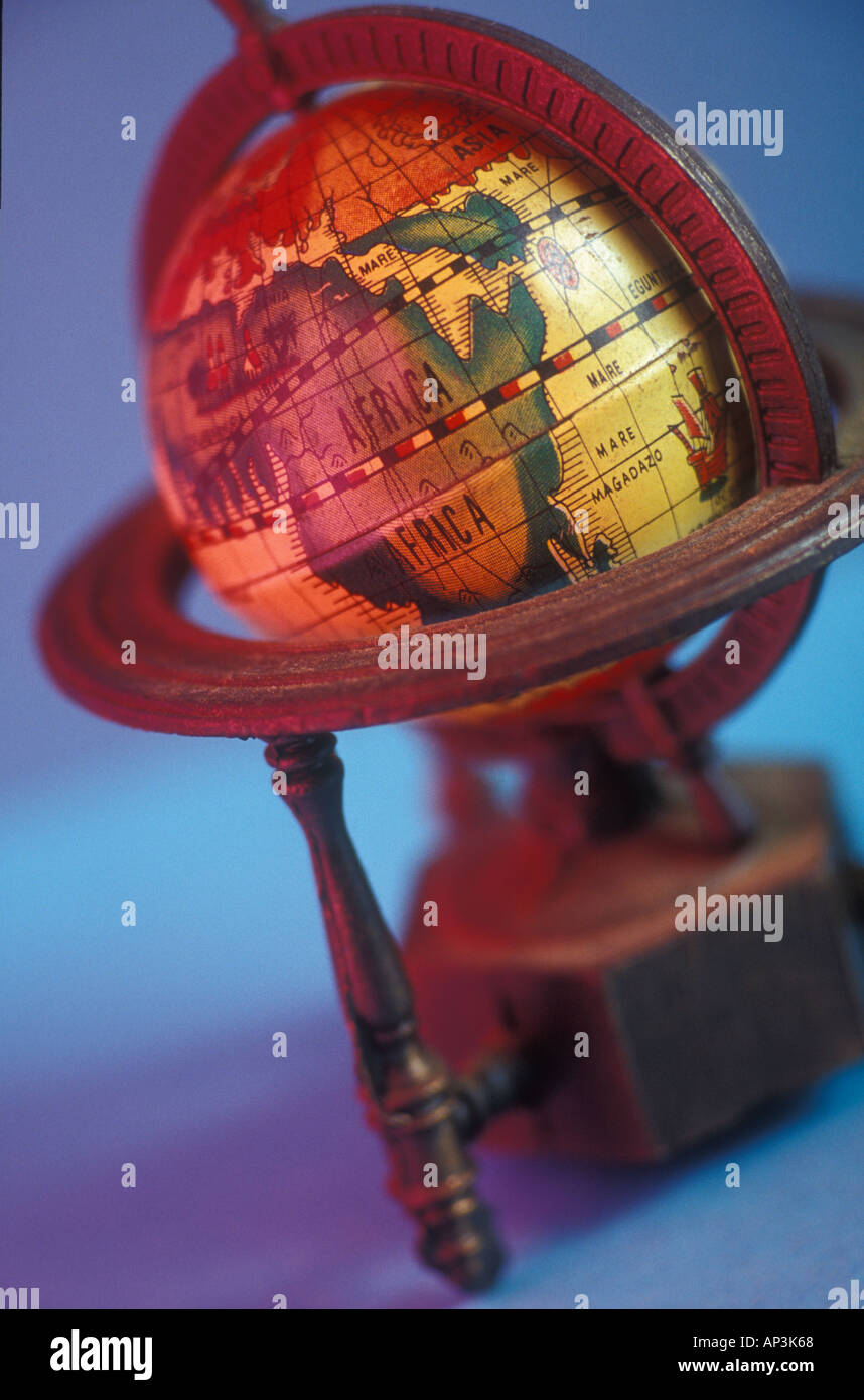 Desktop globe historic hi-res stock photography and images - Alamy