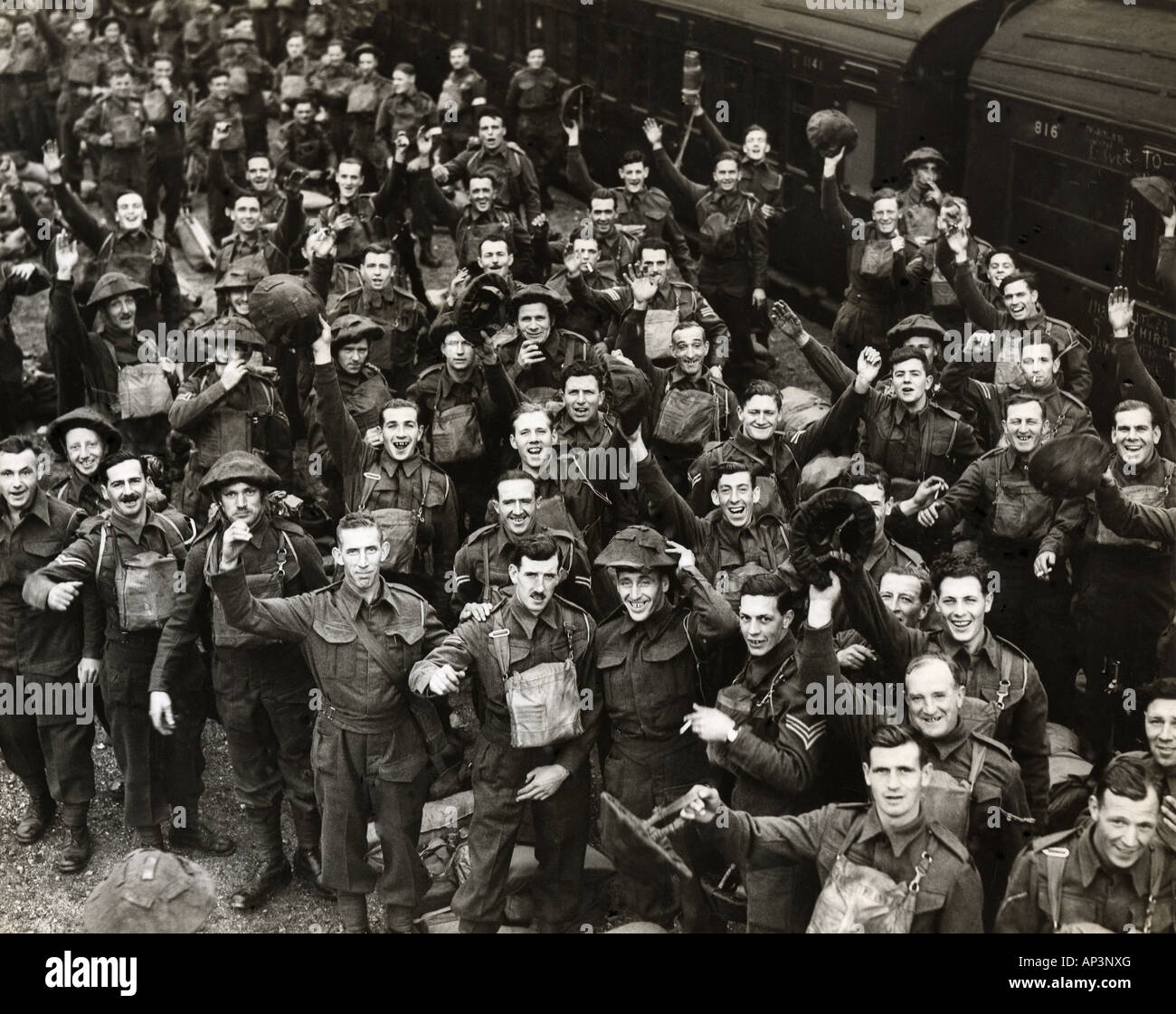 British army soldier ww2 hi-res stock photography and images - Alamy