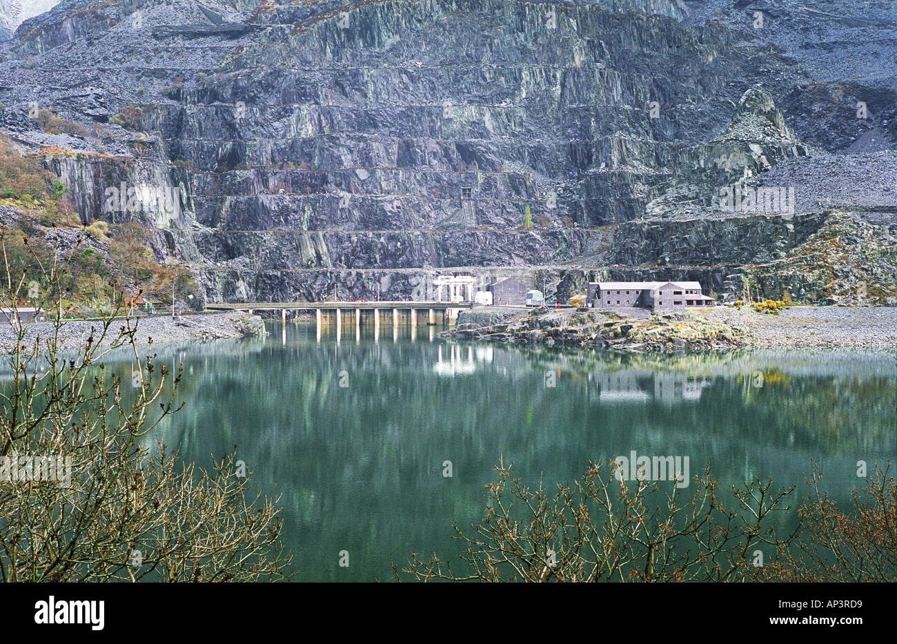slate quary in snowdonia north wales Stock Photo - Alamy