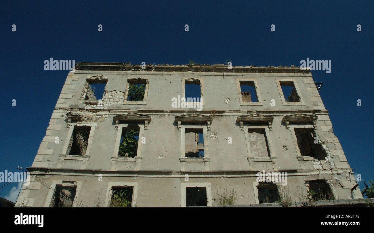 War damaged building in the Bosnian town of Mostar Stock Photo - Alamy