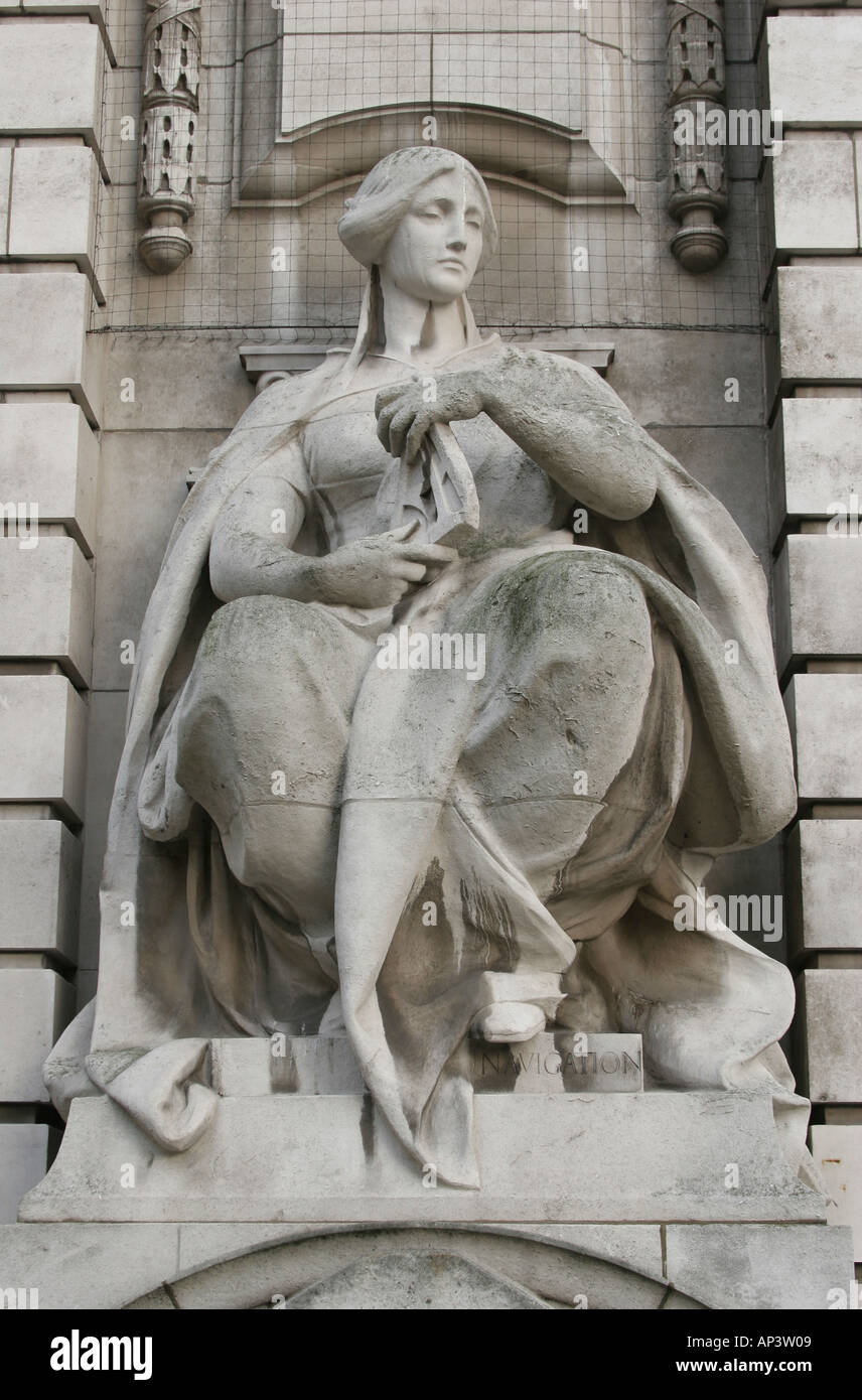 stone statue london england uk Stock Photo - Alamy