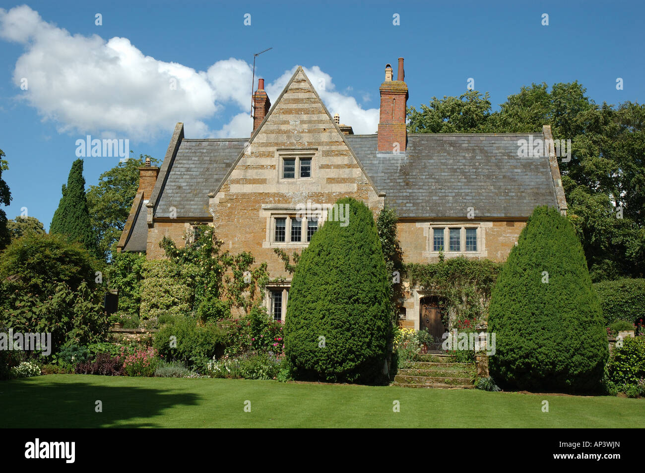 Coton manor hi-res stock photography and images - Alamy