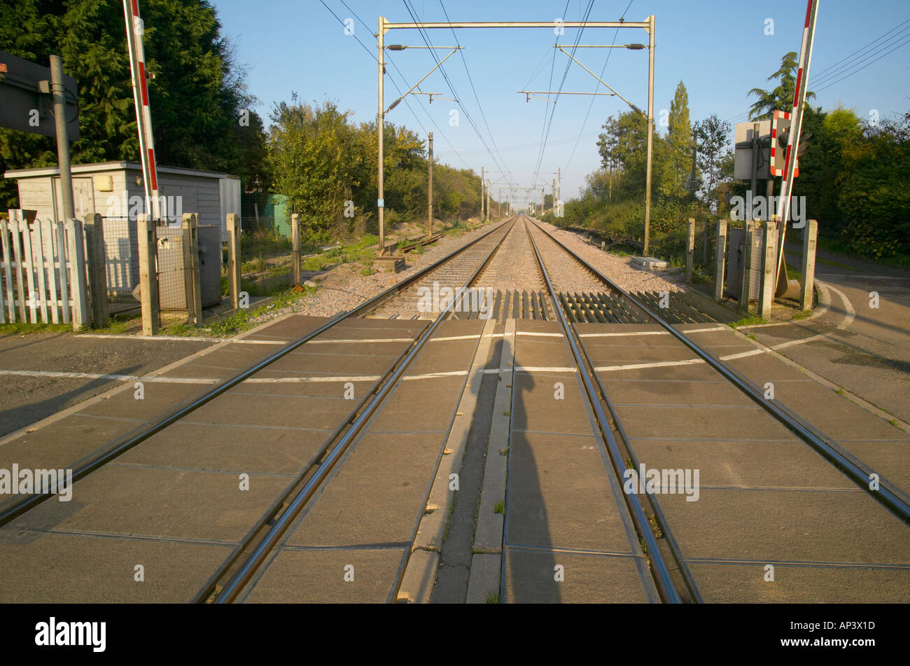 road rail crossing Stock Photo - Alamy
