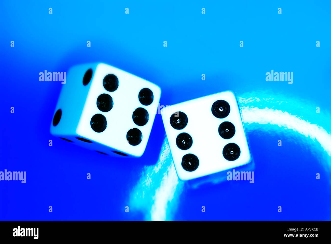 Focus concept circular dots hi-res stock photography and images - Alamy