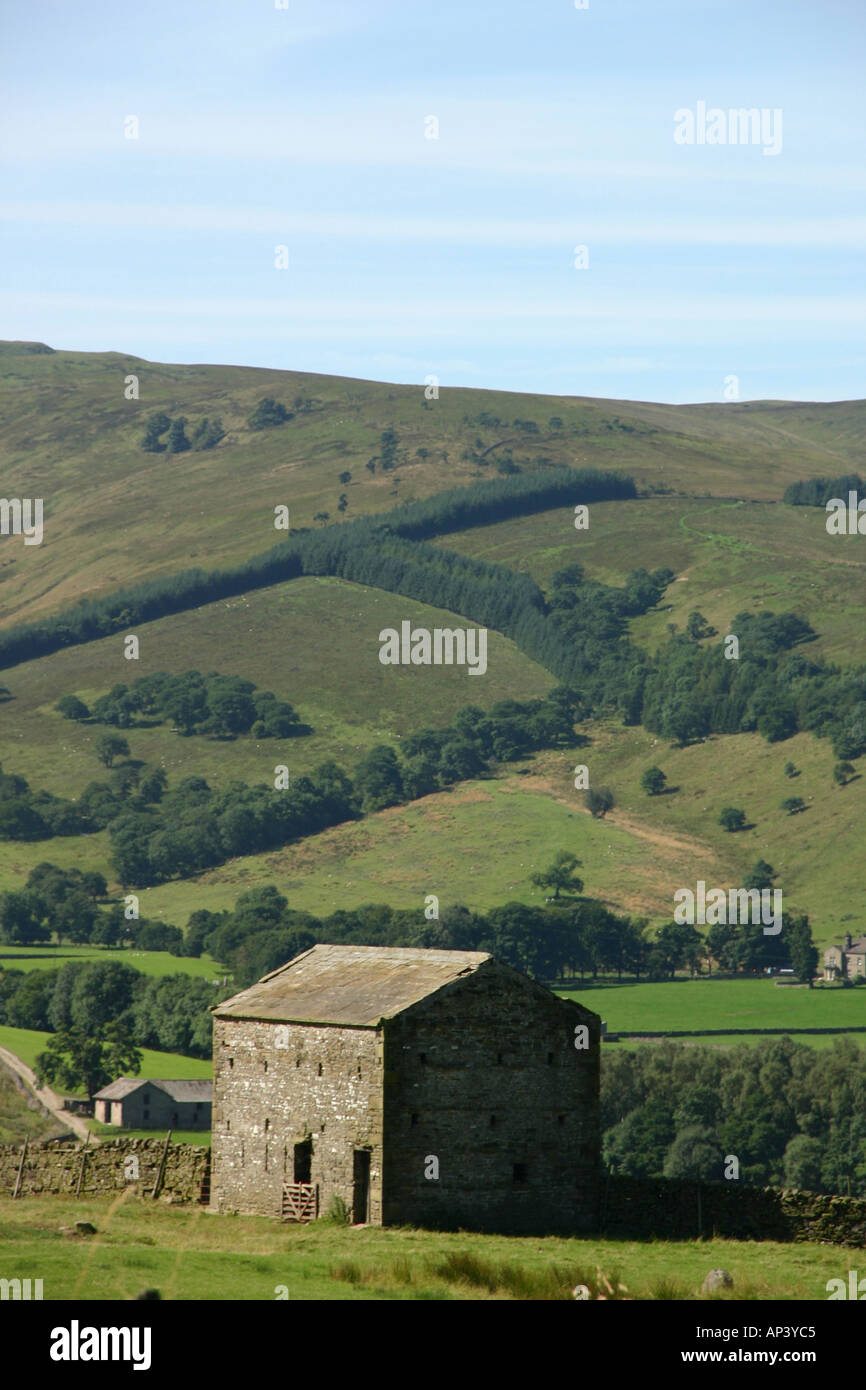 Traditional Stone Barn Wensleydale North Yorkshire Stock Photo - Alamy