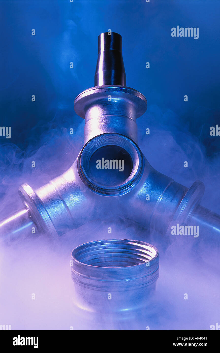 Propeller hub hi-res stock photography and images - Alamy