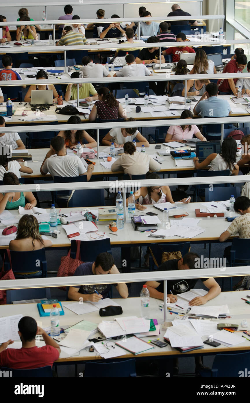 Students at University Stock Photo - Alamy