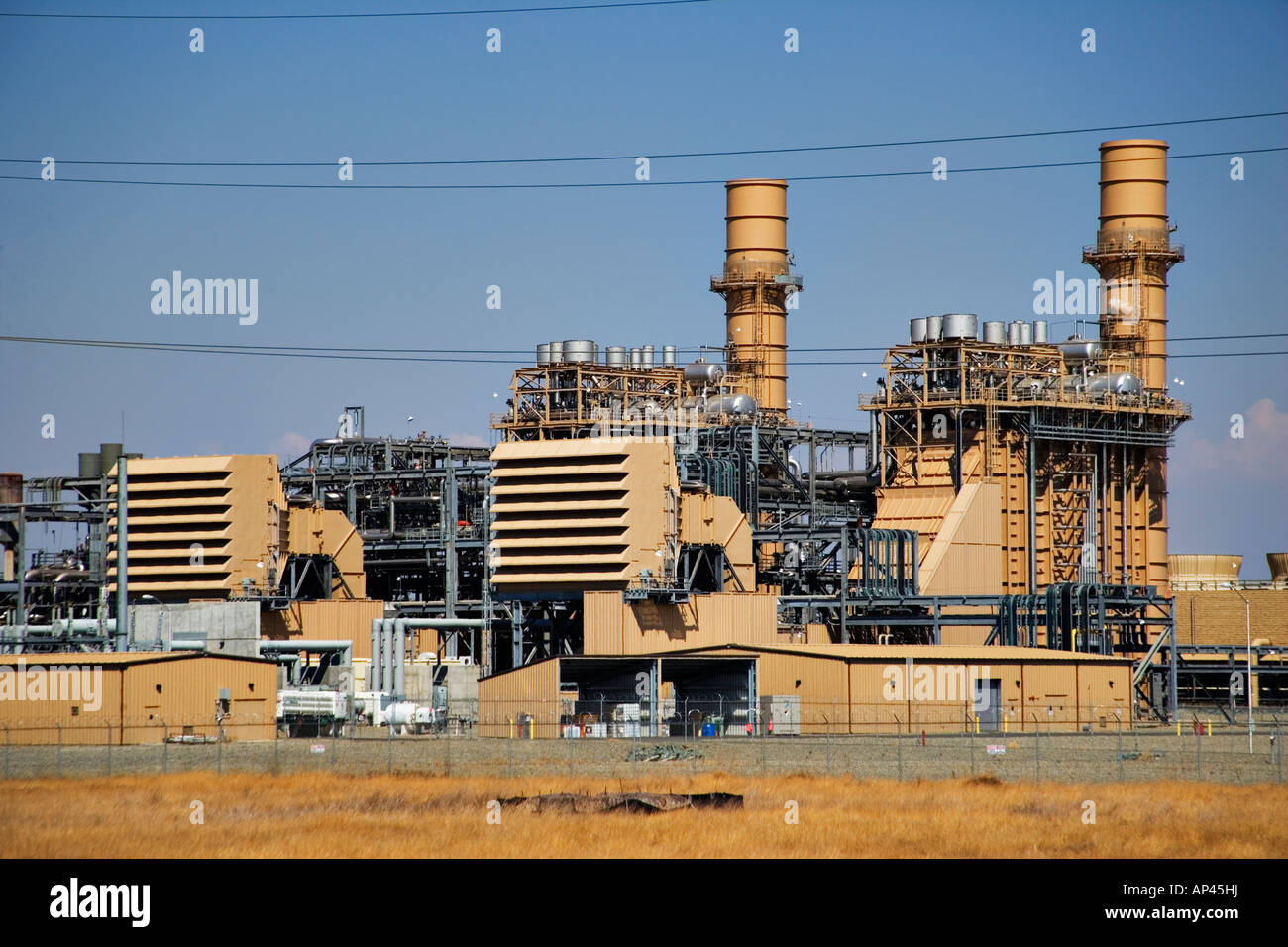Power generation plant located next to decommissioned nuclear power ...