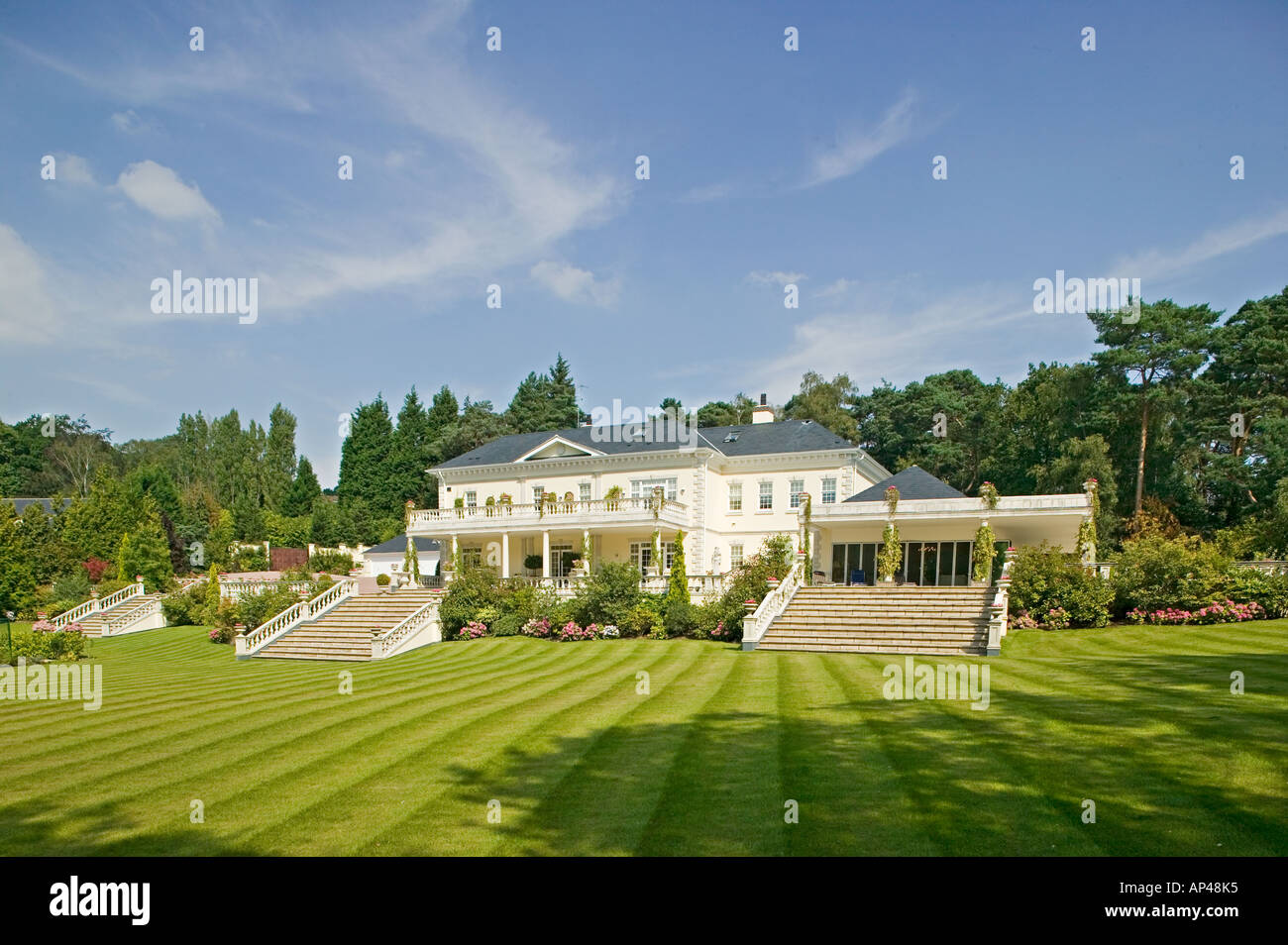 Riche house hi-res stock photography and images - Alamy