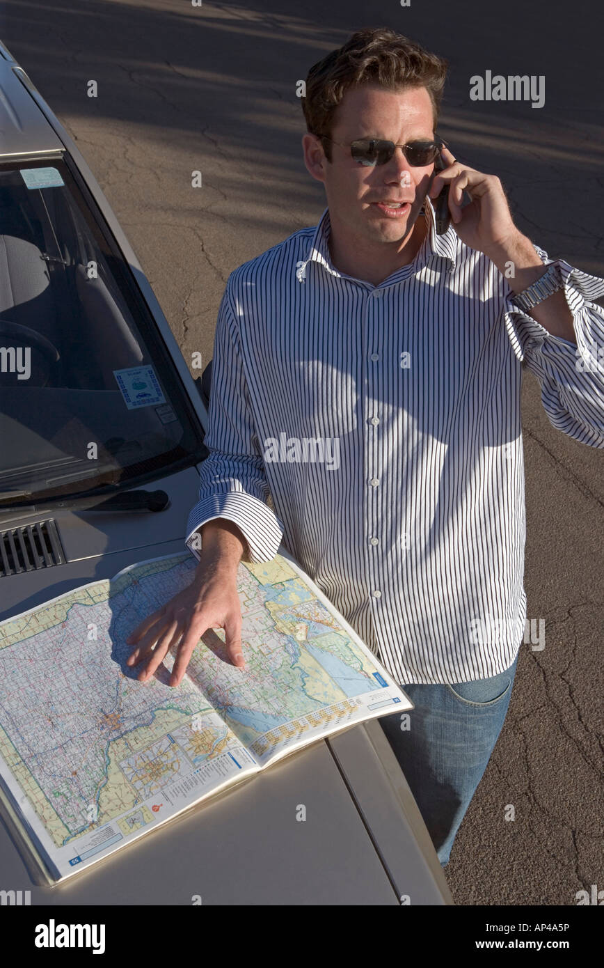 Man lost driving road map hi-res stock photography and images - Alamy